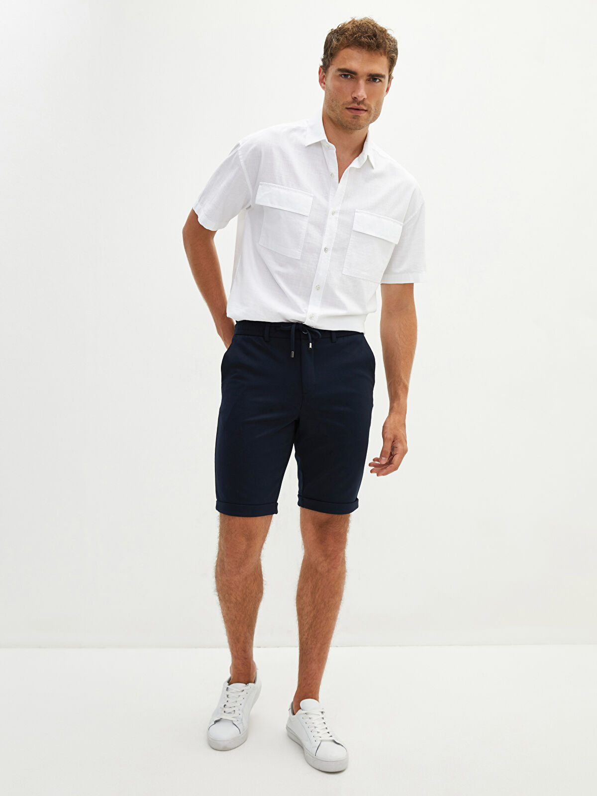 LCW VISION Slim Fit Dokulu Erkek Şort