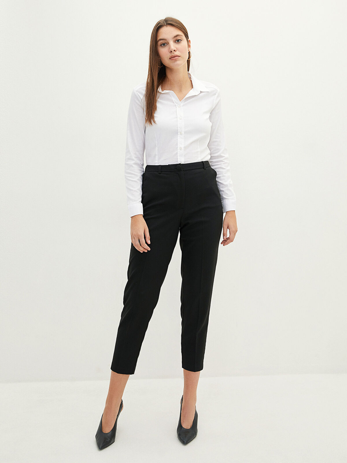 LCW BASIC Regular Fit Cep Detaylı Kadın Pantolon LCW BASIC Regular Fit Cep Detaylı Kadın Pantolon