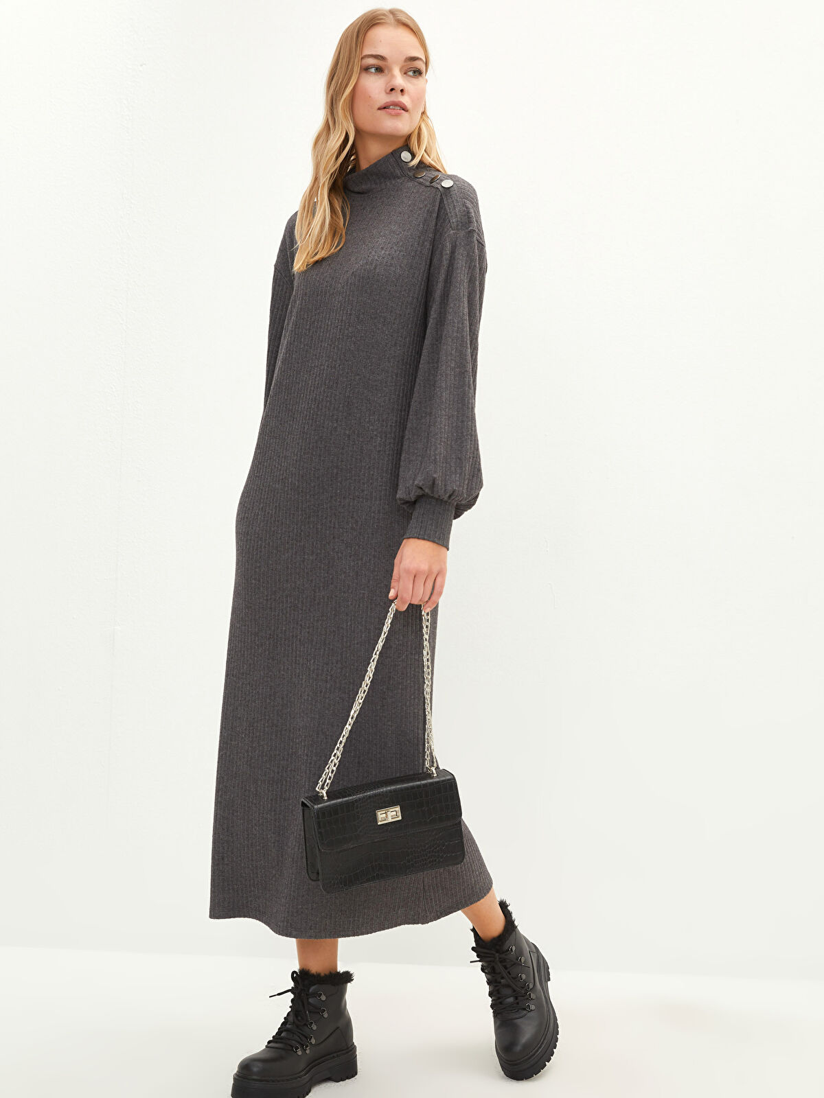 LCW CLASSIC Dik Yaka Düz A Kesim Kaşkorse Kumaş Kadın Elbise