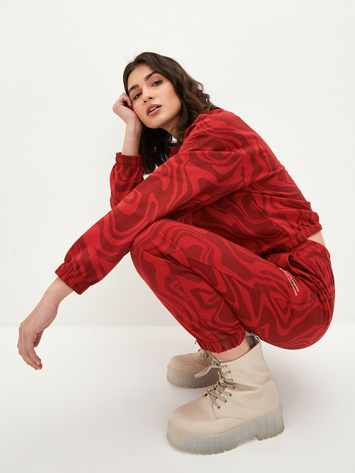 LCW CASUAL Bisiklet Yaka Slogan Baskılı Uzun Kollu Kadın Sweatshirt