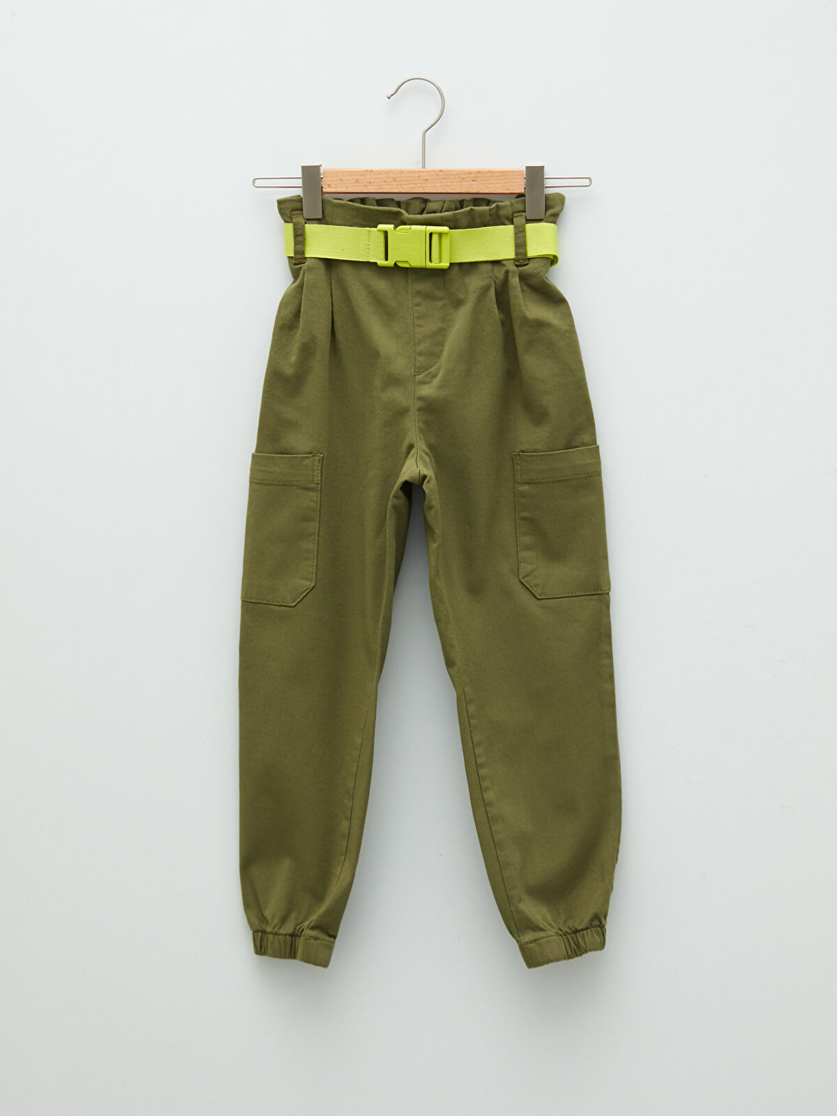 Beli Lastikli Basic Gabardin Kız Çocuk Jogger Pantolon ve Kemer Beli Lastikli Basic Gabardin Kız Çocuk Jogger Pantolon ve Kemer