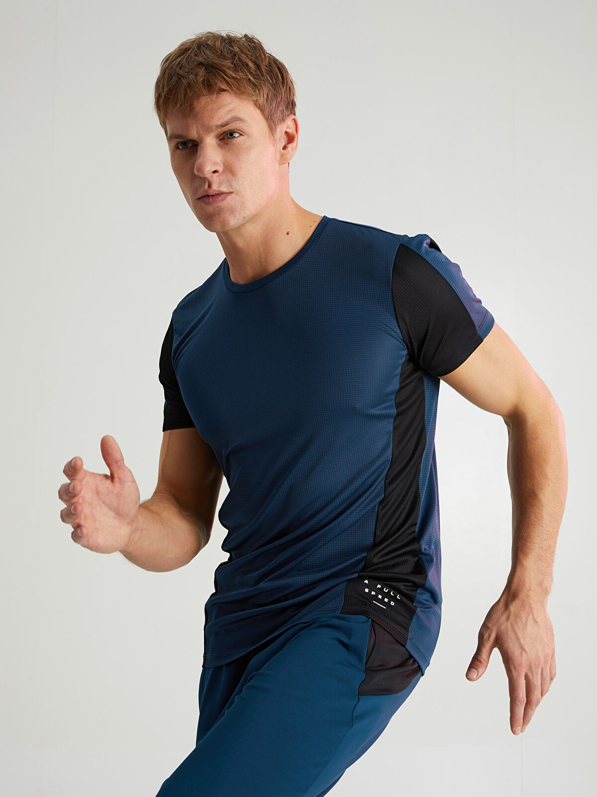 LCW SPORTS Bisiklet Yaka Kısa Kollu Renk Bloklu Erkek Spor Tişört