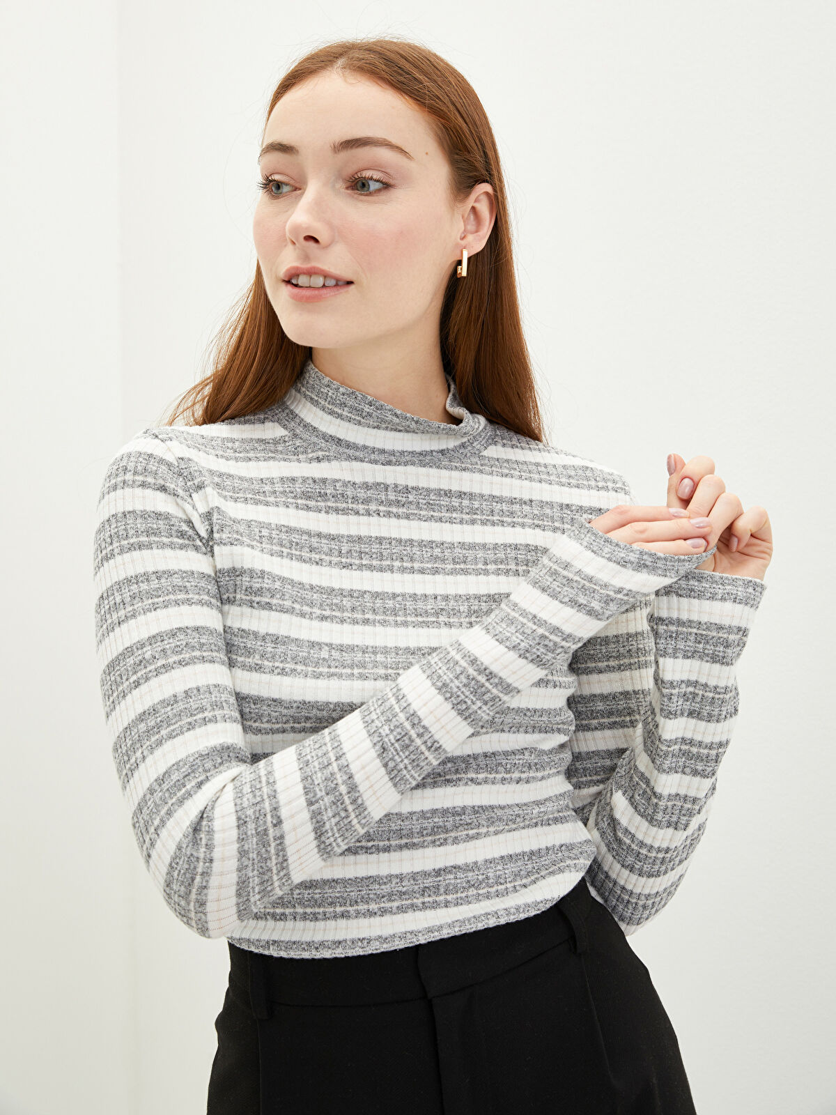 LCW CLASSIC Yarım Balıkçı Çizgili Uzun Kollu Kaşkorse Kumaş Kadın Tişört