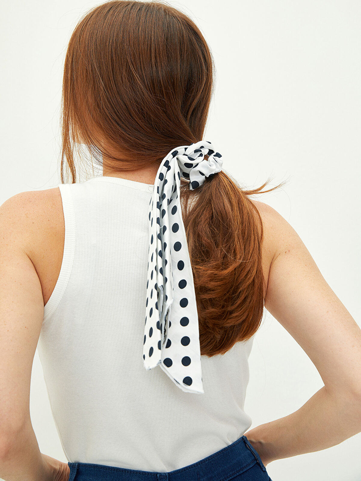 Fiyonk Detaylı Kadın Saç Tokası