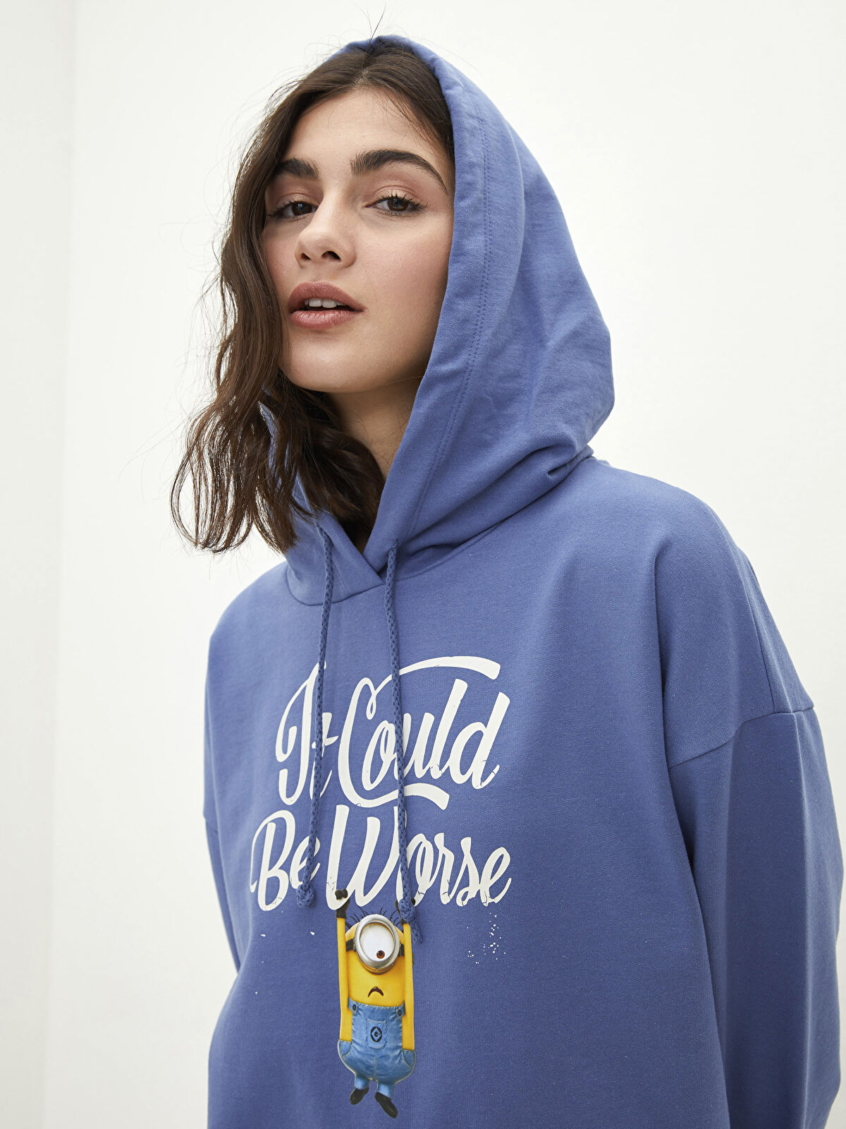 LCW CASUAL Kapüşonlu Minions Baskılı Uzun Kollu Kadın Sweatshirt LCW CASUAL Kapüşonlu Minions Baskılı Uzun Kollu Kadın Sweatshirt