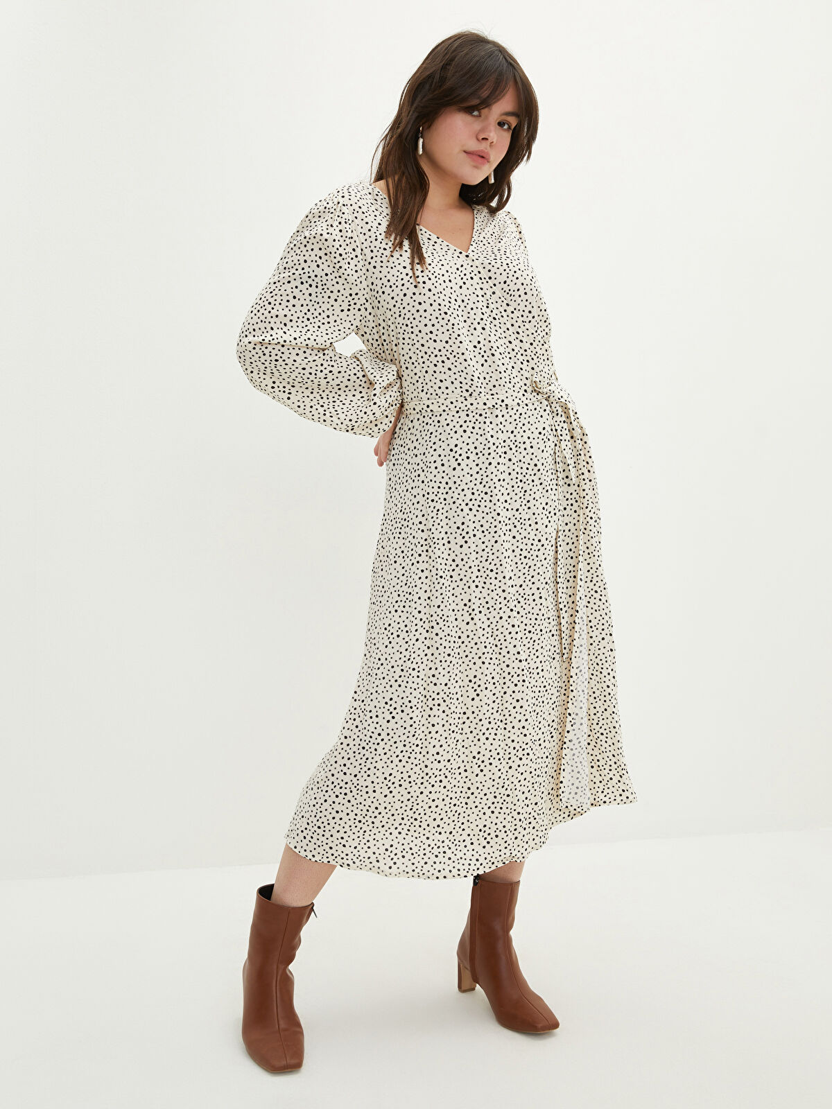 Büyük Beden Kruvaze Yaka Desenli Uzun Kollu Viskon Kadın Elbise