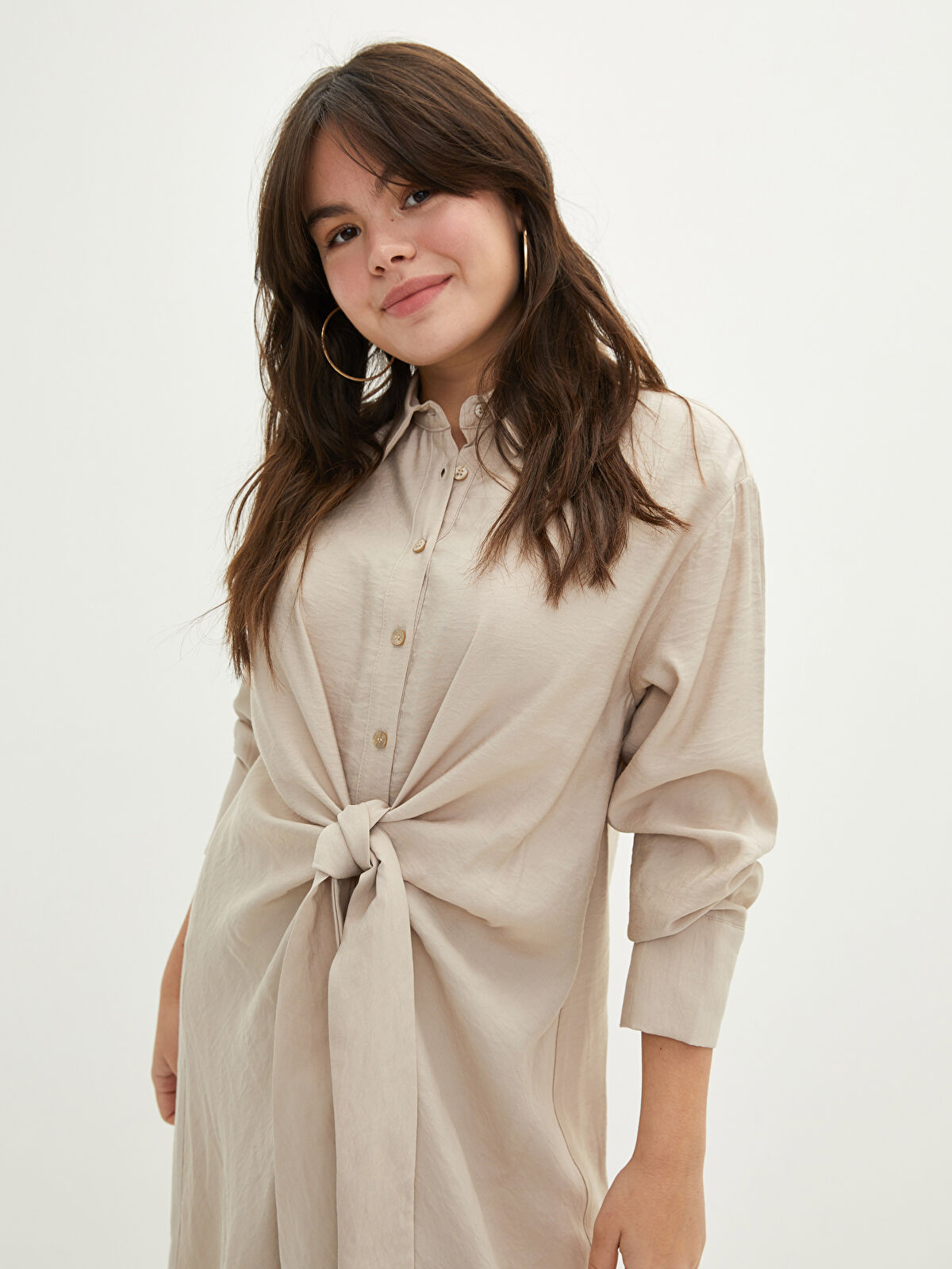 Büyük Beden Gömlek Yaka Düz Bağlama Detaylı Uzun Kollu Kadın Elbise Büyük Beden Gömlek Yaka Düz Bağlama Detaylı Uzun Kollu Kadın Elbise