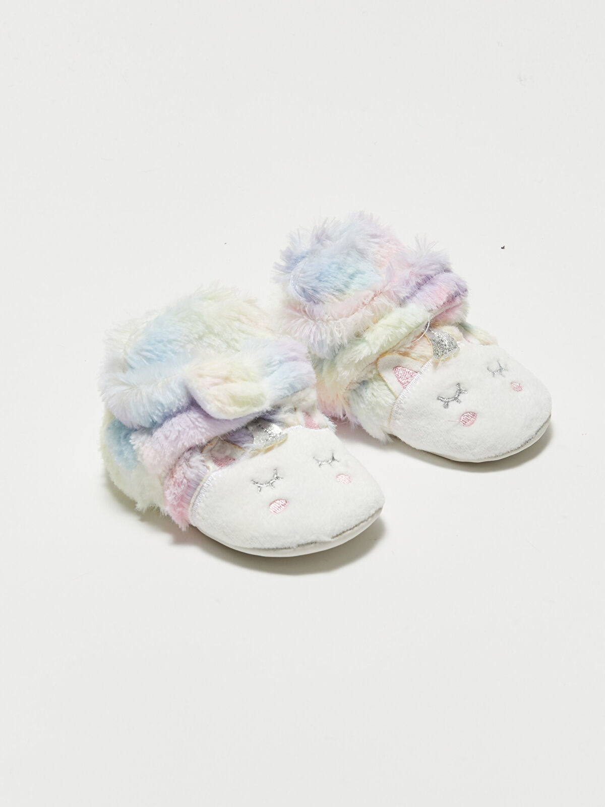 Nakış Detaylı Renkli Cırt Cırtlı Yürüme Öncesi Kız Bebek Ev Ayakkabısı