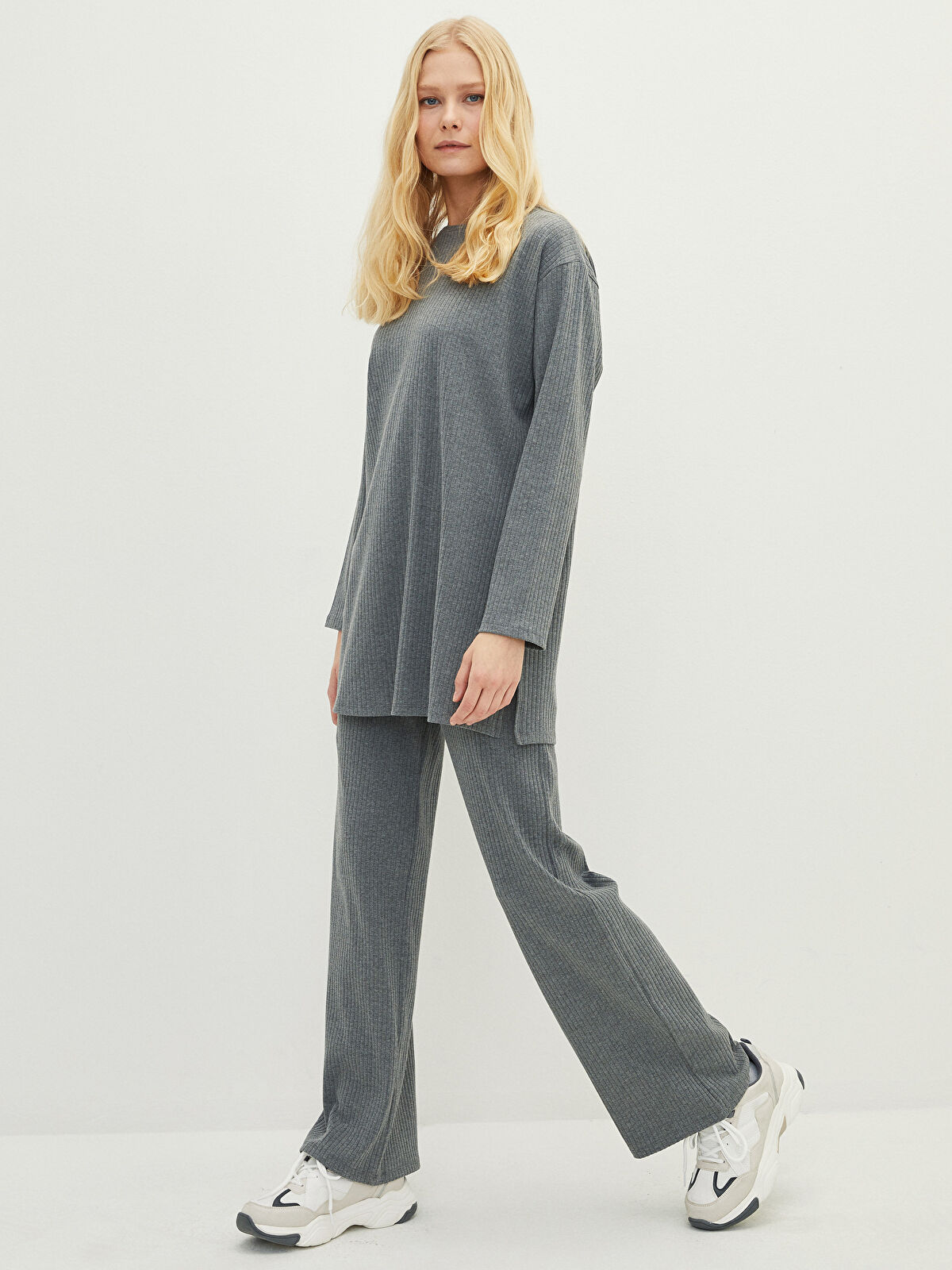 LCW BASIC Beli Lastikli Düz Kaşkorse Kumaş Kadın Eşofman Altı LCW BASIC Beli Lastikli Düz Kaşkorse Kumaş Kadın Eşofman Altı