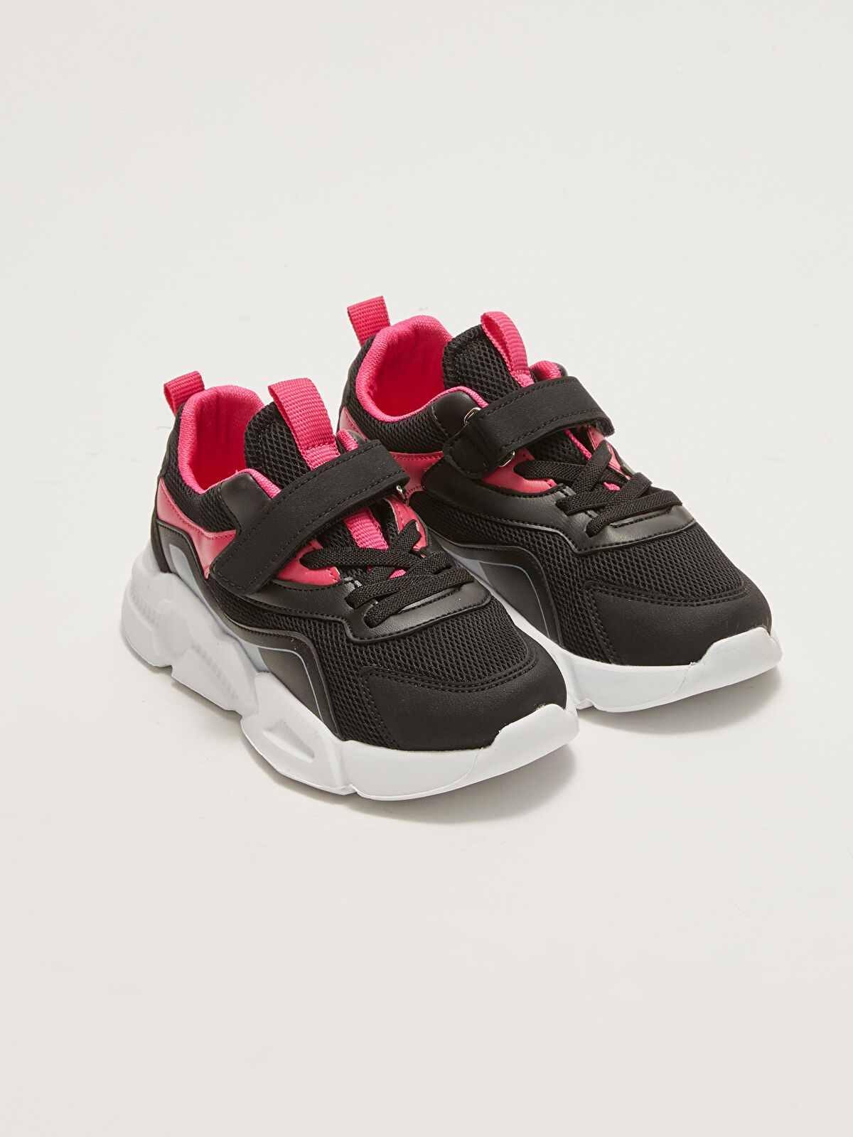 File Detaylı Bağcık ve Cırt Cırtlı Kız Çocuk Aktif Spor Ayakkabı