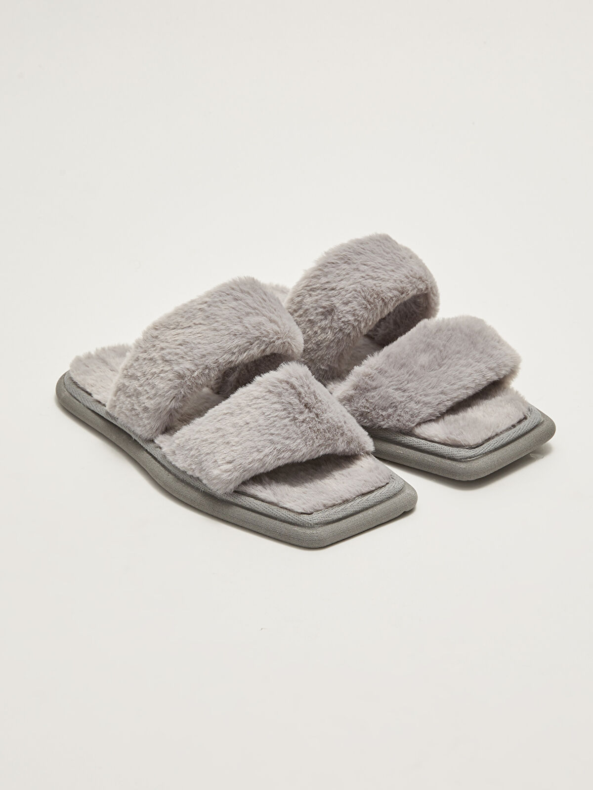 Çift Bantlı Pelüş Kadın Ev Terliği