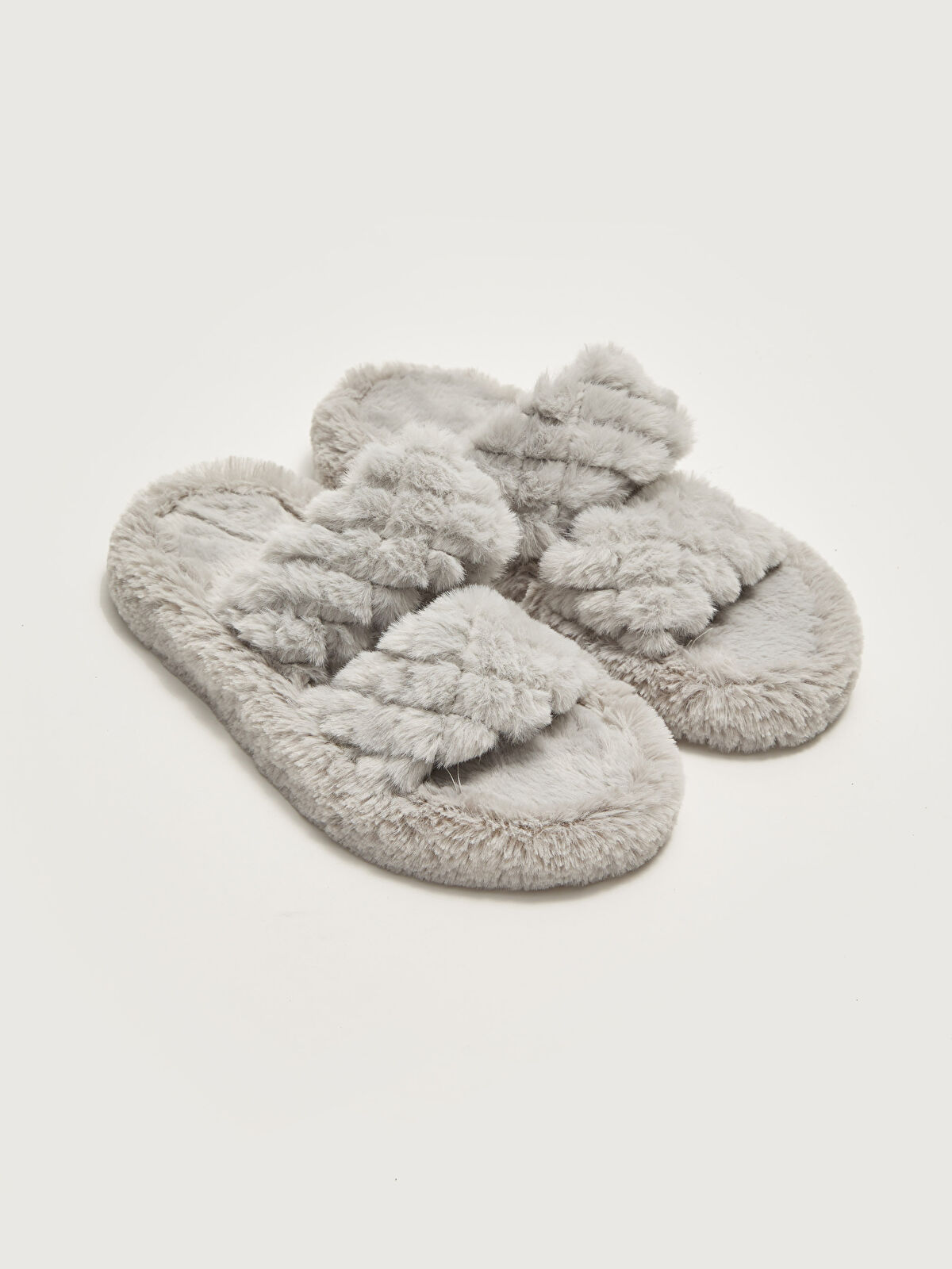 Çift Bantlı Pelüş Kadın Ev Terliği