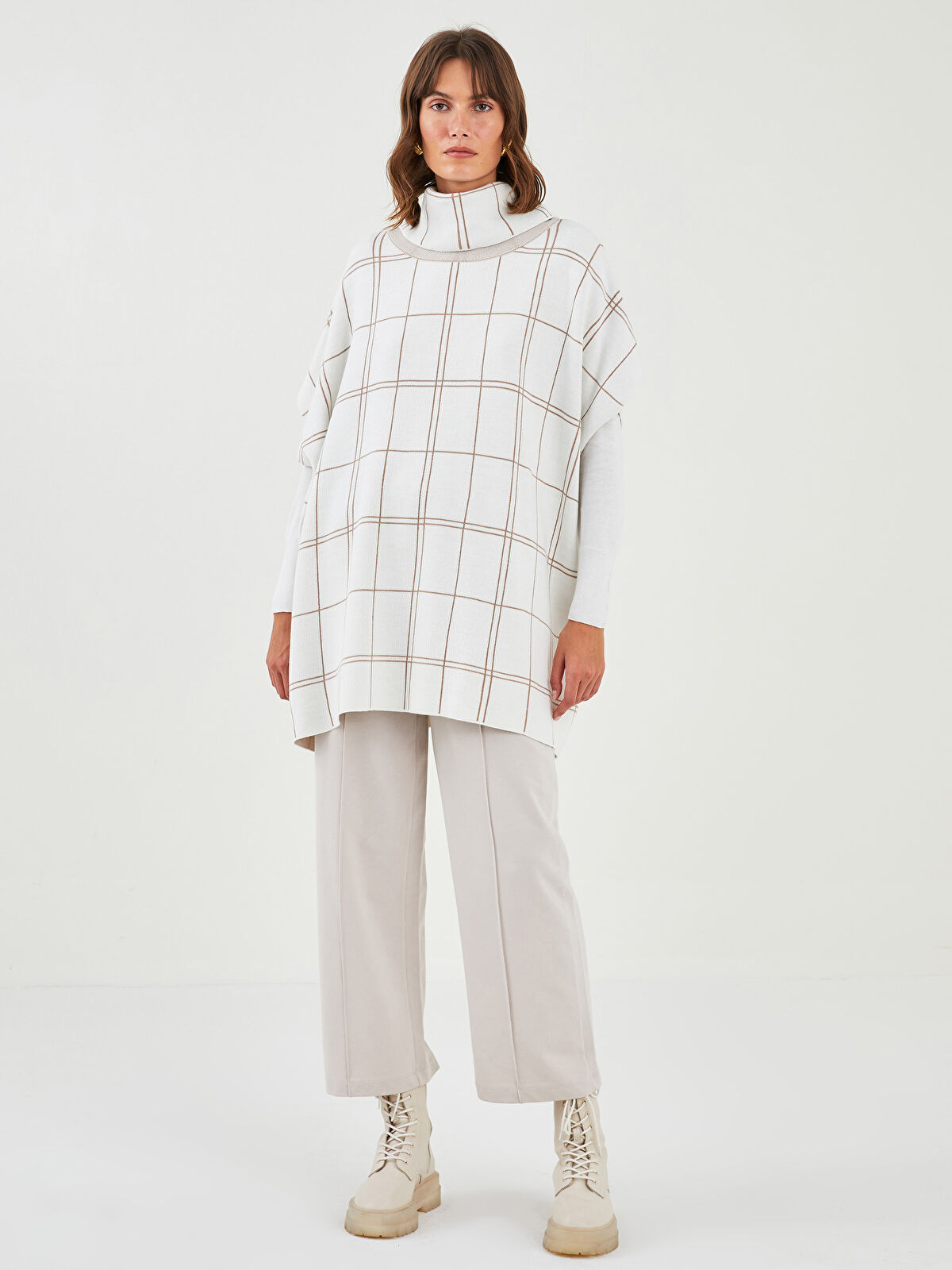 LCW CLASSIC Balıkçı Yaka Ekose Kadın Panço