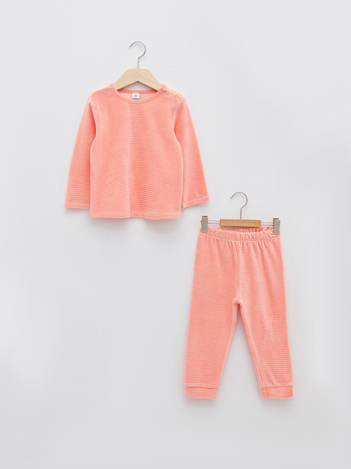 Bisiklet Yaka Uzun Kollu Basic Kadife Kız Bebek Pijama Takımı