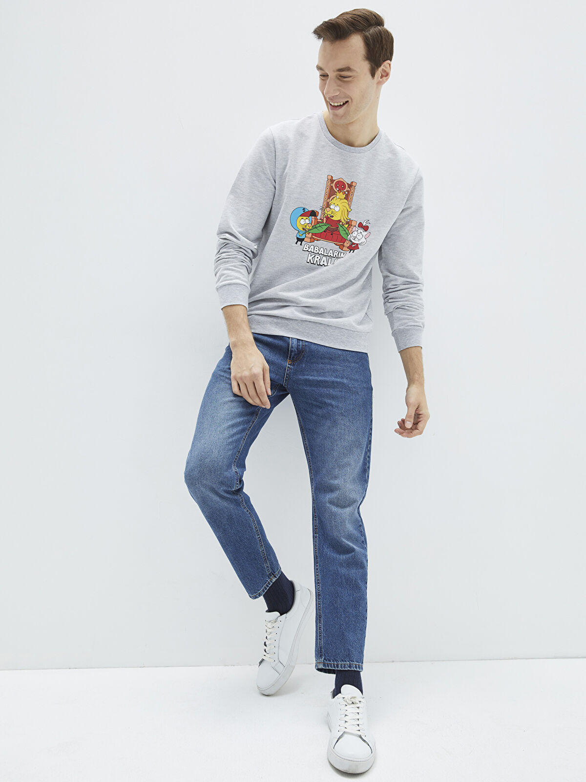 Bisiklet Yaka Uzun Kollu Kral Şakir Baskılı Erkek Sweatshirt