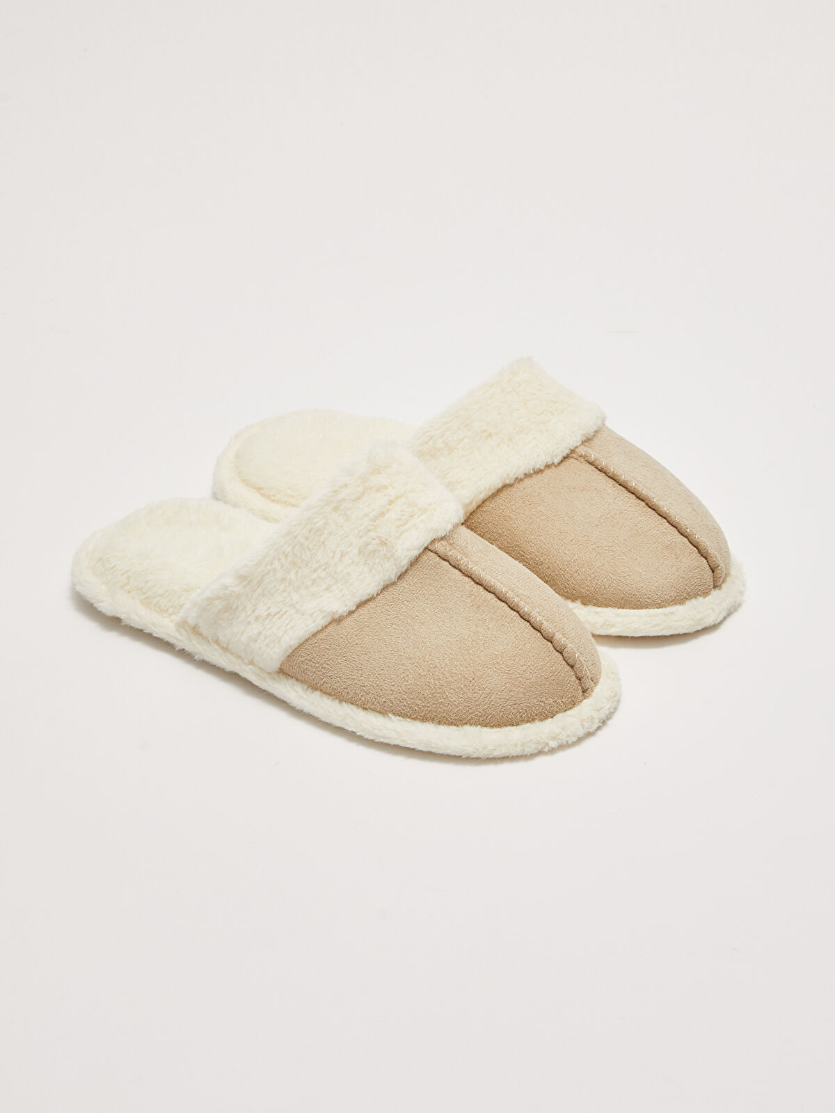 Pelüş Kadın Ev Terliği