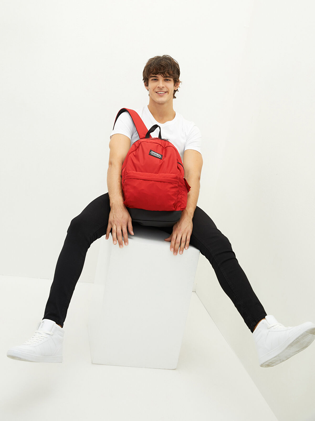 Etiket Baskılı Erkek Sırt Çantası