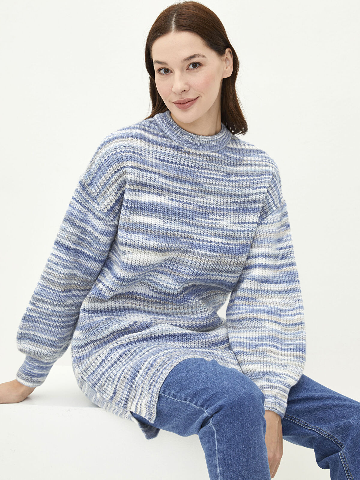 MODEST Dik Yaka Kendinden Desenli Uzun Kollu Kadın Triko Tunik