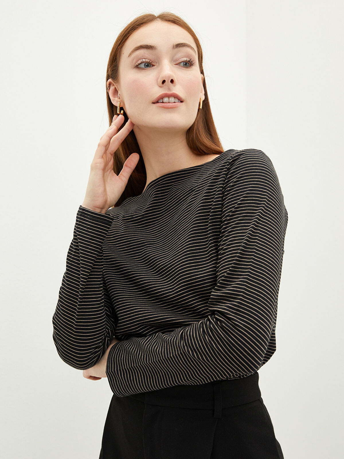 LCW CLASSIC Kayık Yaka Çizgili Uzun Kollu Kadın Tişört