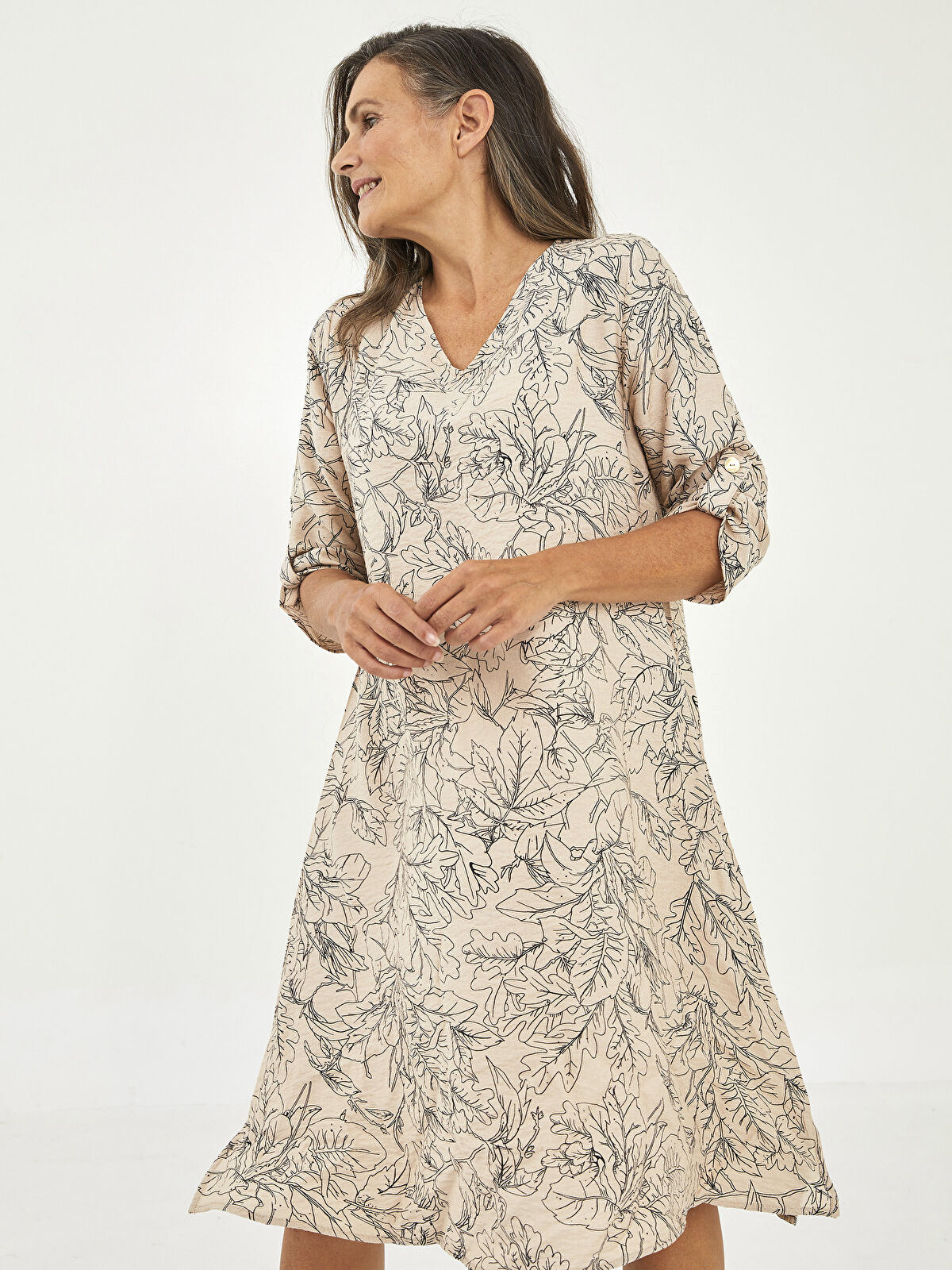 LCW GRACE V Yaka Çiçekli A Kesim Keten Kadın Elbise