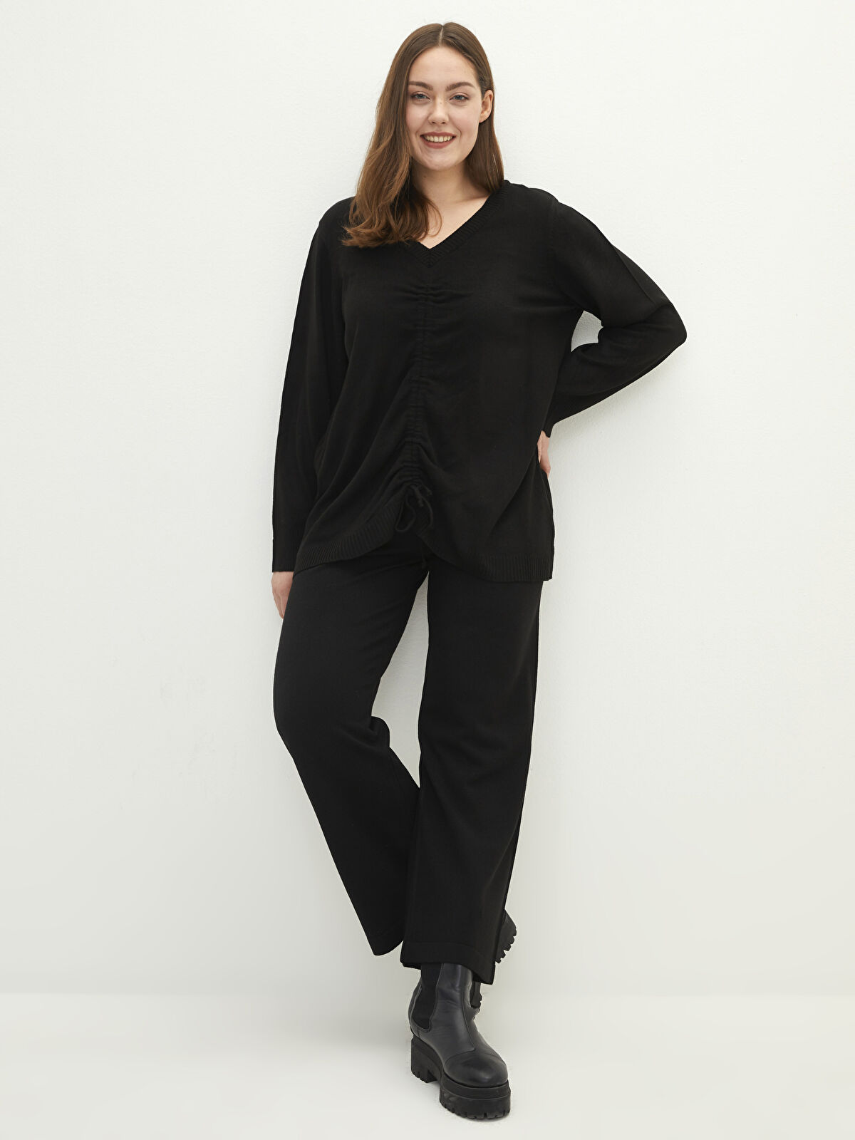 Büyük Beden Beli Lastikli Düz Cep Detaylı Geniş Paça Kadın Triko Pantolon