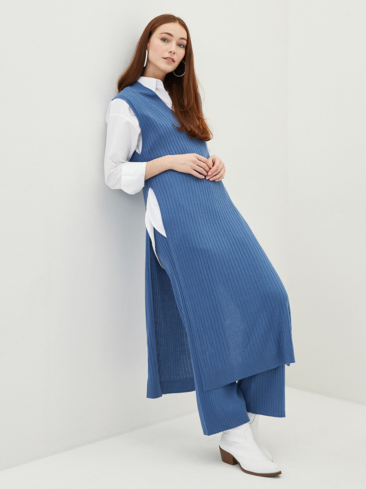 LCW CLASSIC V Yaka Düz Kolsuz Kadın Triko Tunik