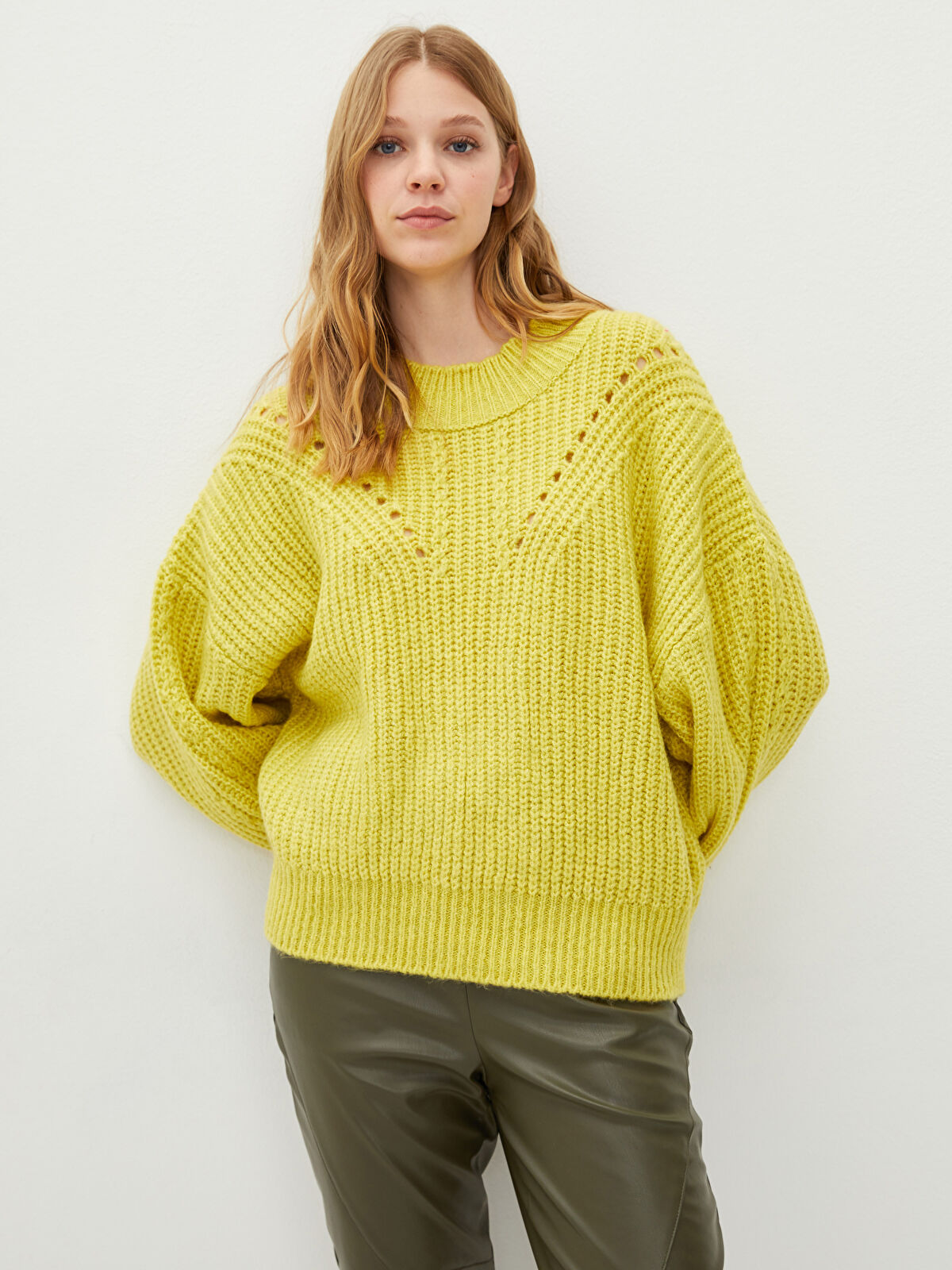 LCW LIMITED Bisiklet Yaka Kendinden Desenli Uzun Kollu Oversize Kadın Triko Kazak