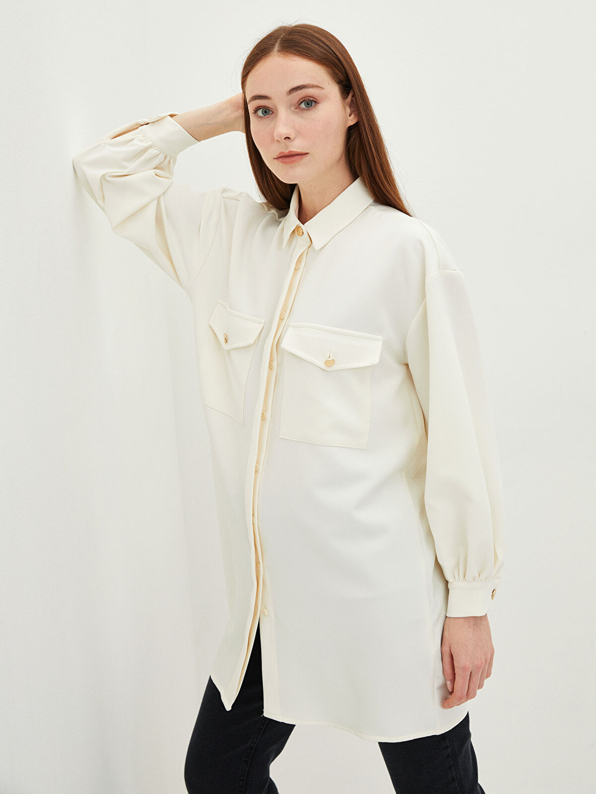 MODEST Gömlek Yaka Cep Detaylı Uzun Kollu Oversize Dobby Kumaş Kadın Tunik MODEST Gömlek Yaka Cep Detaylı Uzun Kollu Oversize Dobby Kumaş Kadın Tunik