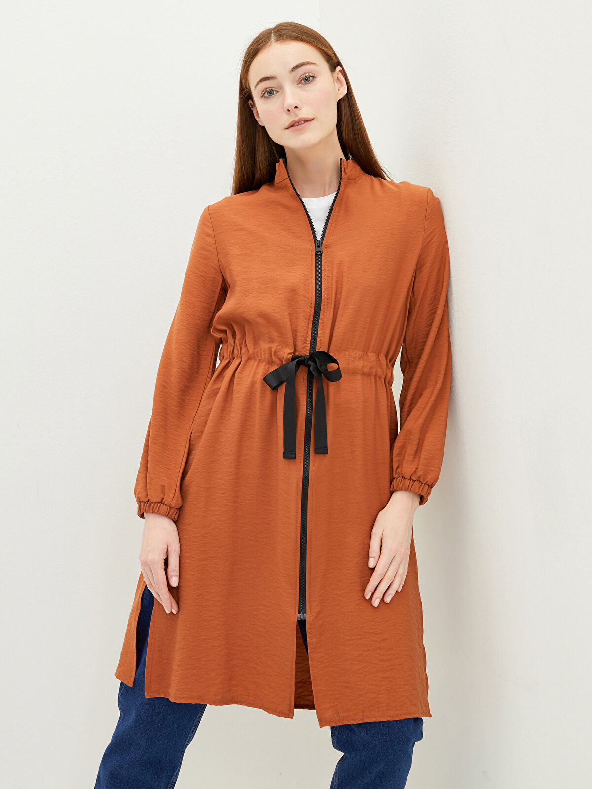 MODEST Dik Yaka Düz Bağlama Detaylı Uzun Kollu Gabardin Kumaş Kadın Tunik MODEST Dik Yaka Düz Bağlama Detaylı Uzun Kollu Gabardin Kumaş Kadın Tunik