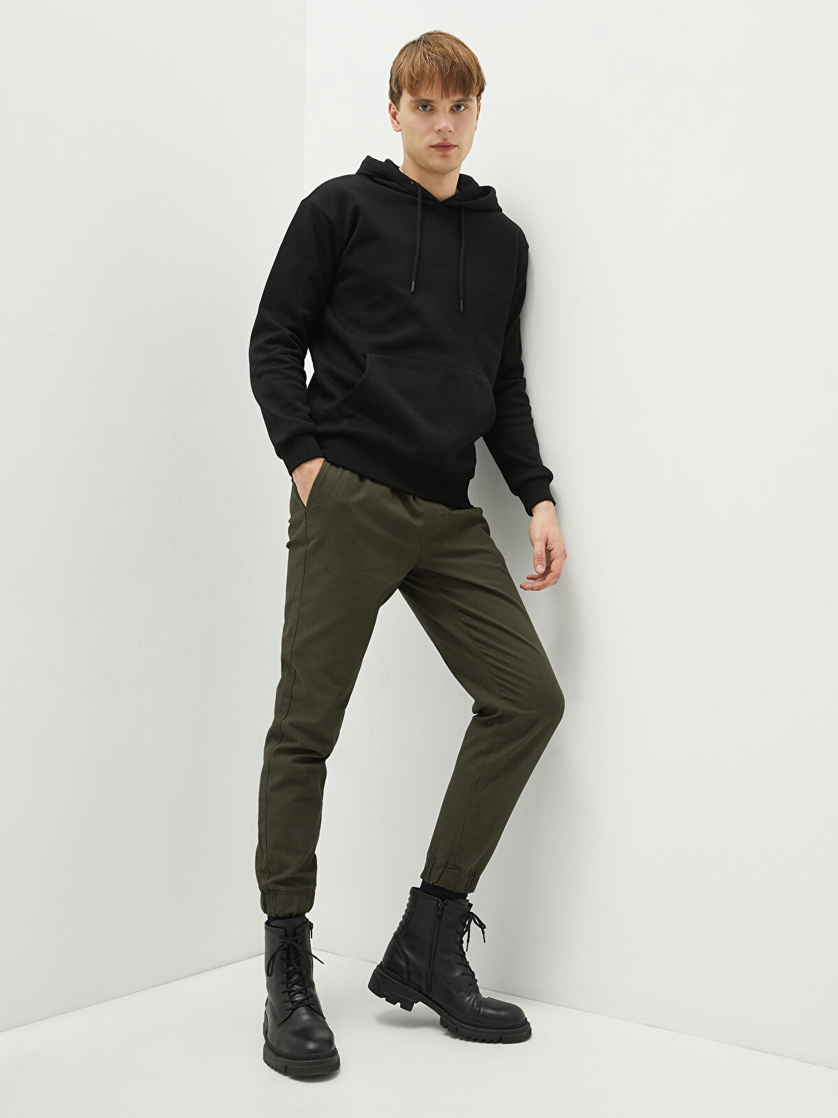 LCW CASUAL Standart Kalıp Erkek Kanvas Pantolon LCW CASUAL Standart Kalıp Erkek Kanvas Pantolon