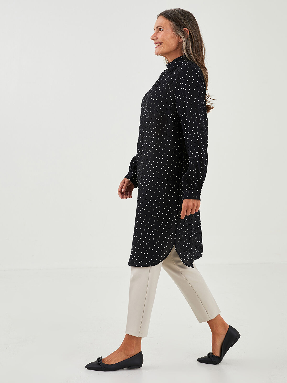 LCW GRACE Dik Yaka Puantiyeli Uzun Kollu Medine İpeği Kumaş Kadın Tunik
