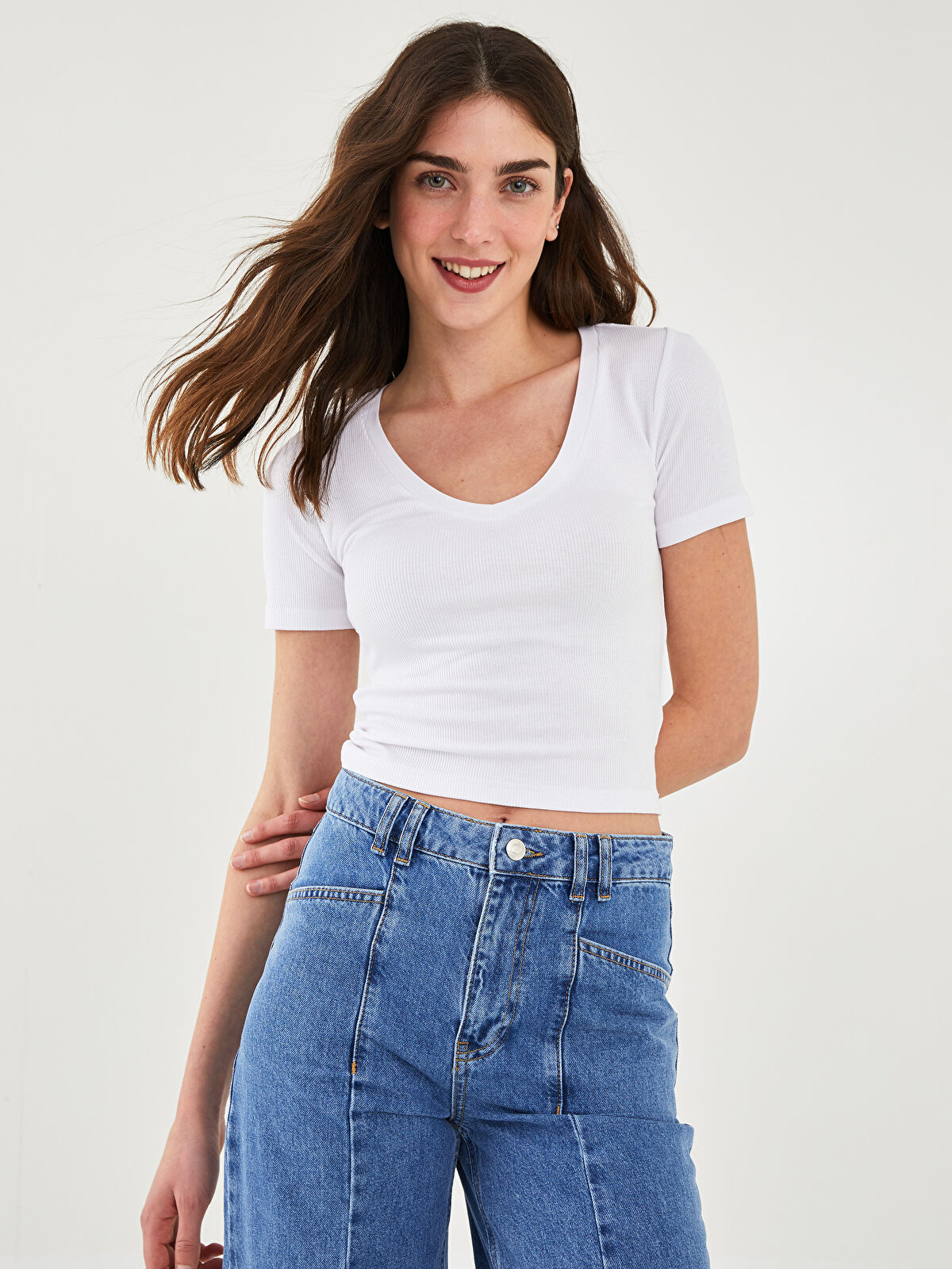 XSIDE V Yaka Düz Kısa Kollu Kaşkorse Kumaş Kadın Tişört