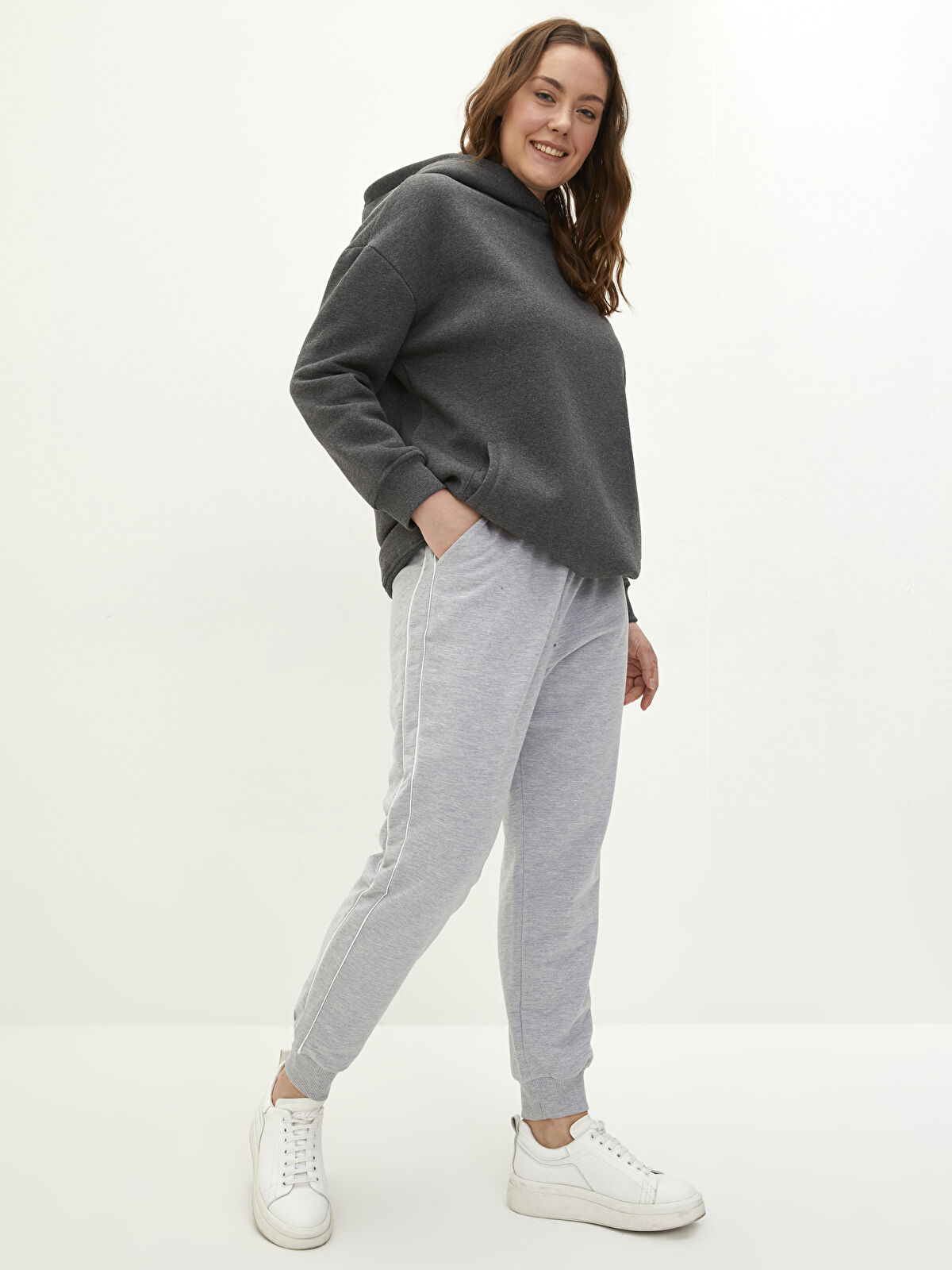 Büyük Beden Beli Lastikli Düz Cep Detaylı Kadın Jogger Eşofman Altı