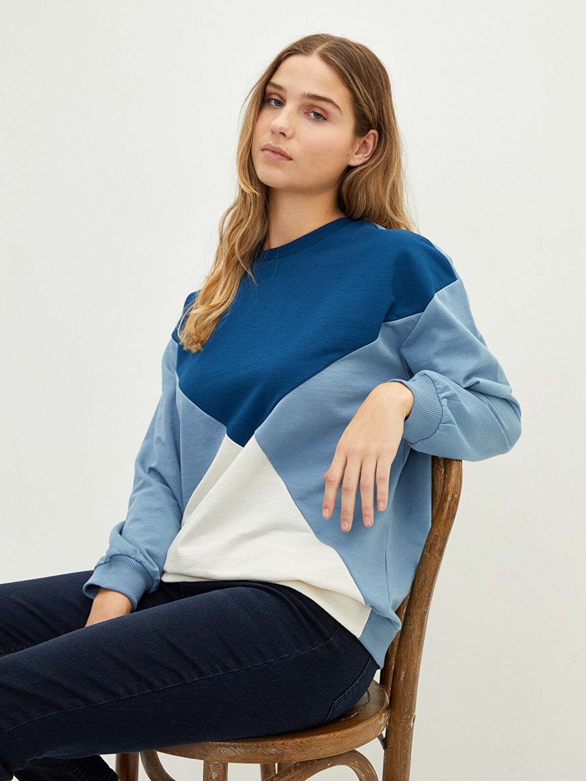 Büyük Beden Bisiklet Yaka Renk Bloklu Uzun Kollu Kadın Sweatshirt