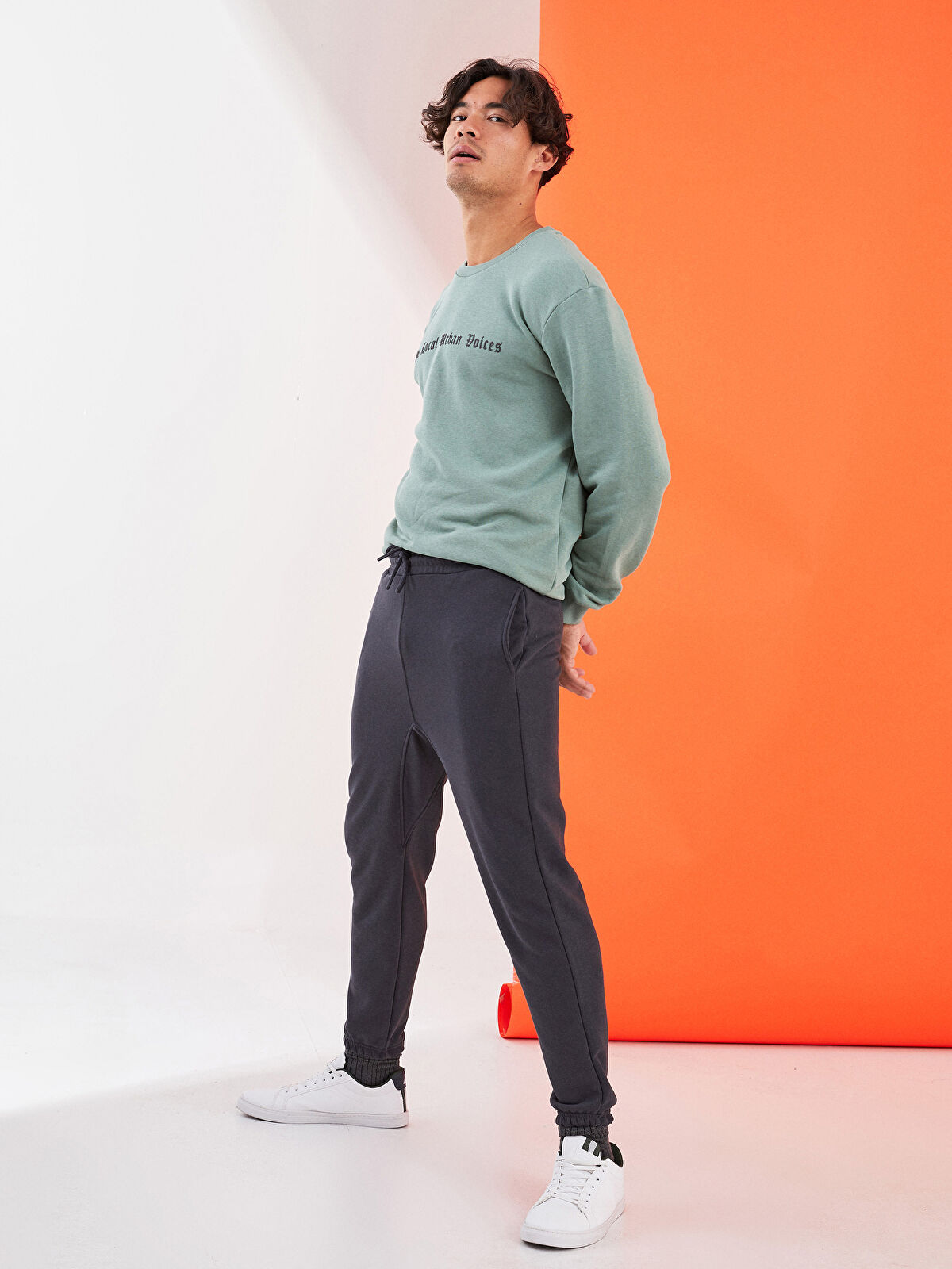 X-SIDE x Berkay Yuvakuran Erkek Jogger Pantolon - Standart Kalıp X-SIDE x Berkay Yuvakuran Erkek Jogger Pantolon - Standart Kalıp