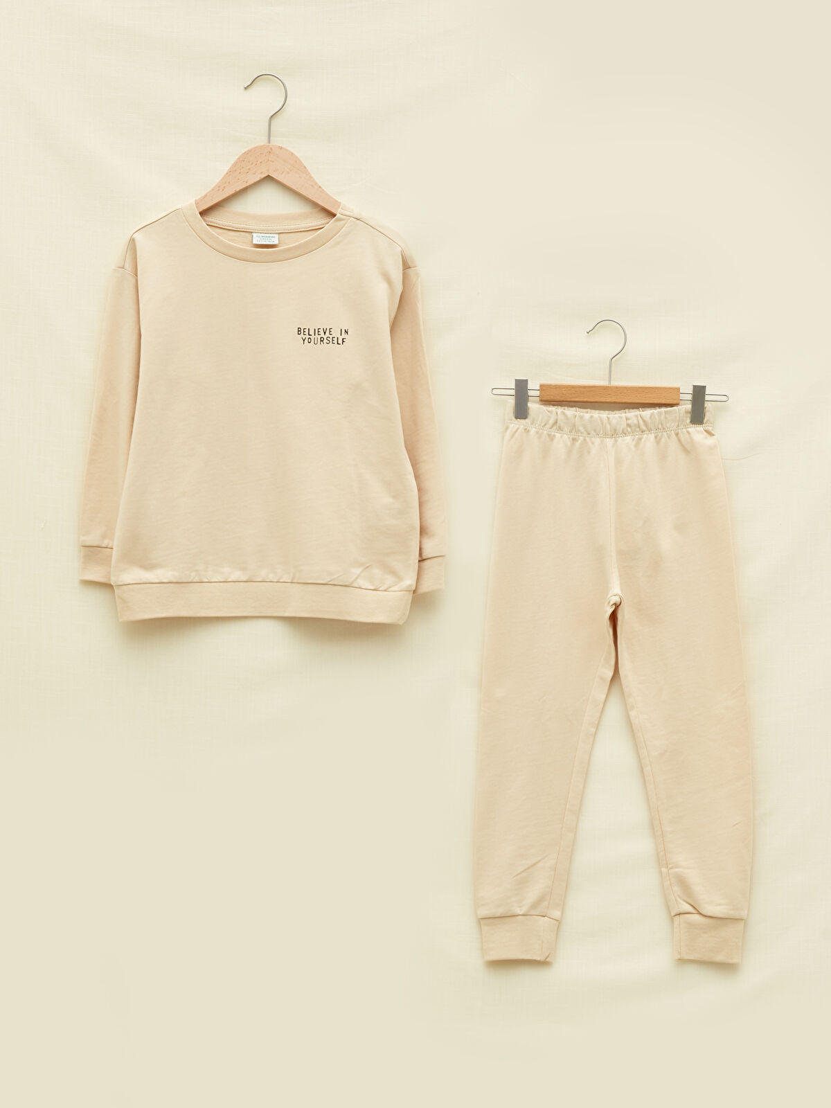 LCW GREEN Bisiklet Yaka Baskılı Uzun Kollu Erkek Çocuk Pijama Takımı