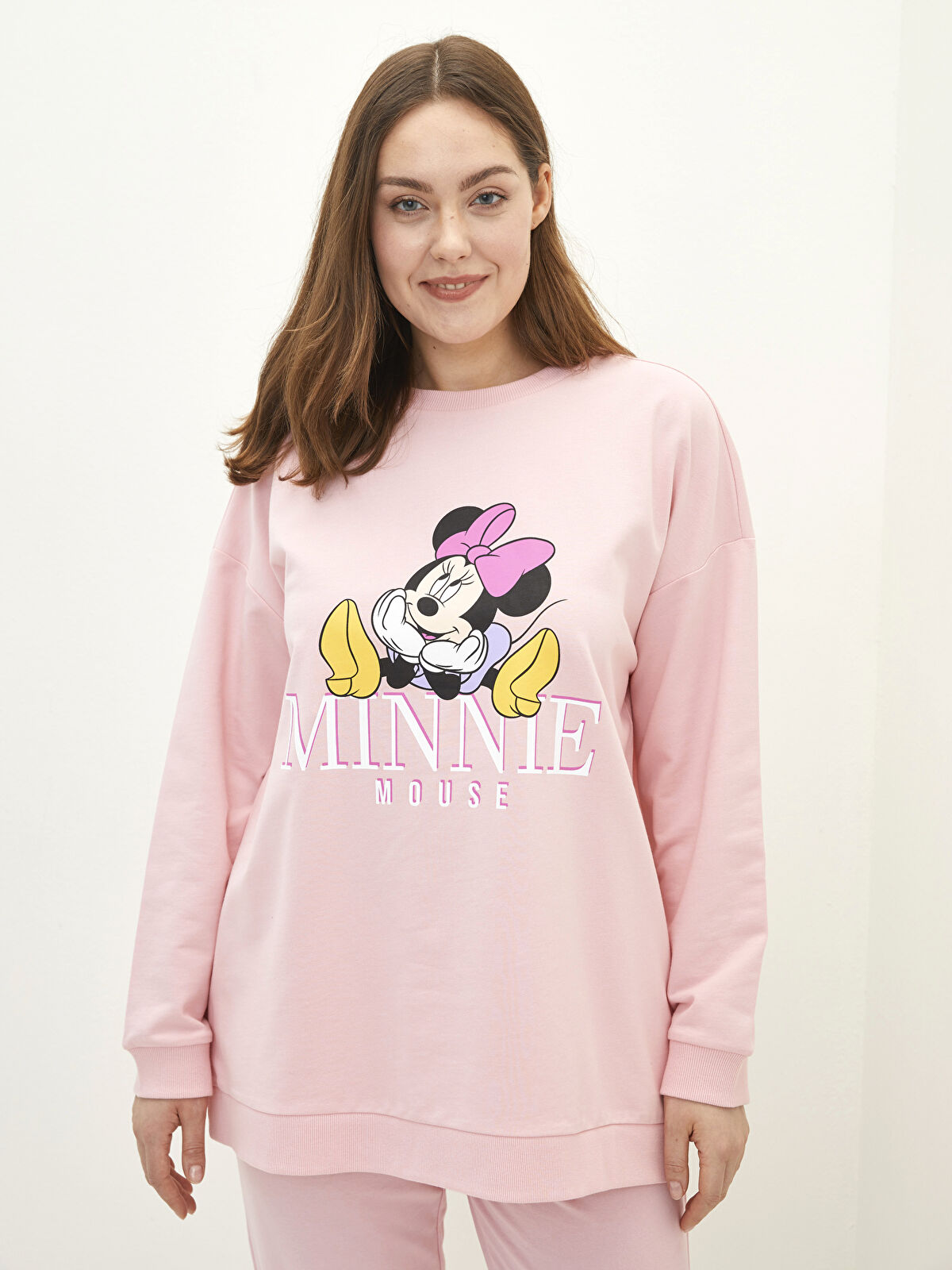 Büyük Beden Bisiklet Yaka Minnie Mouse Baskılı Uzun Kollu Kadın Sweatshirt