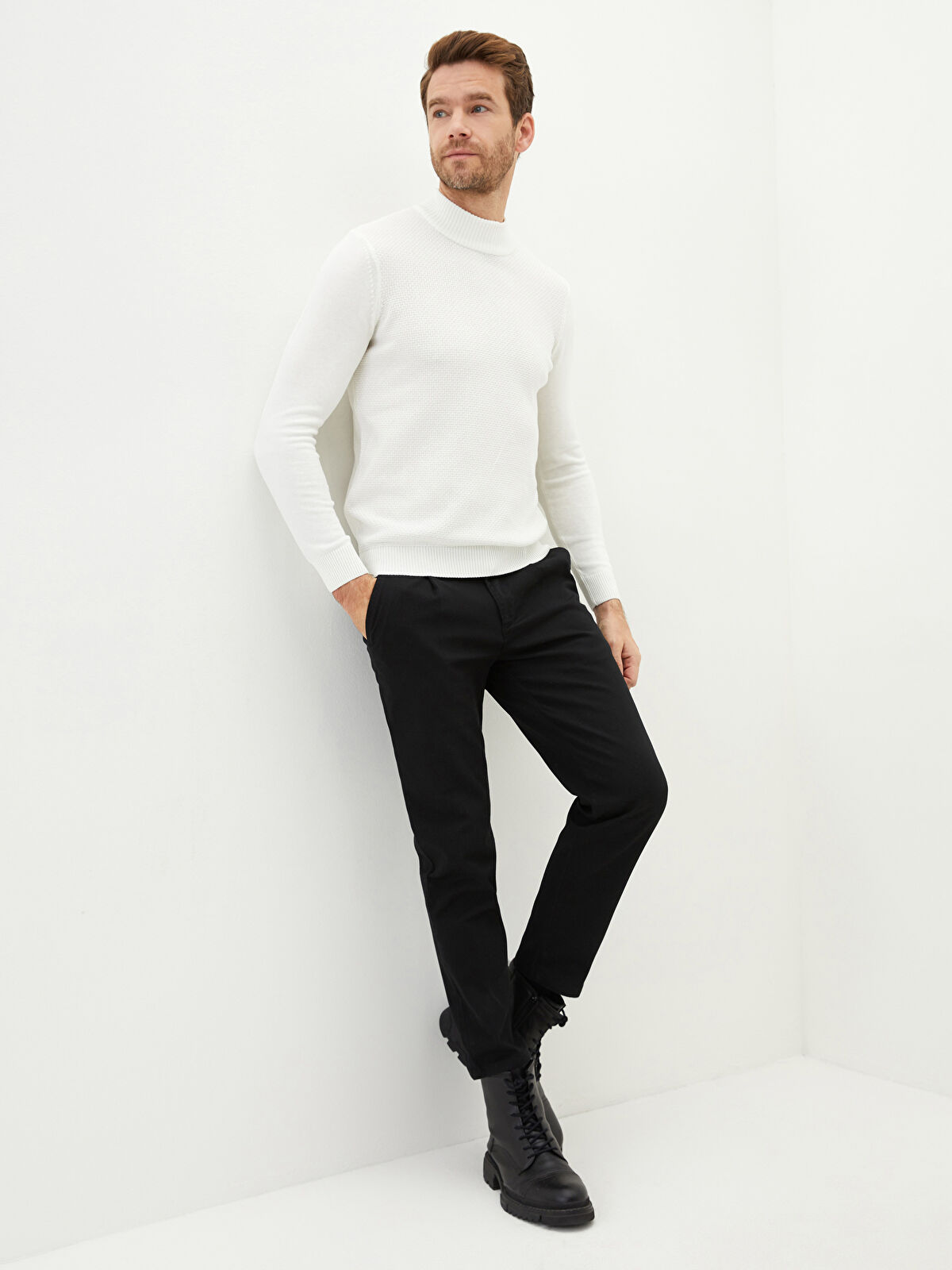 LCW CLASSIC Havuç Kesim Erkek Chino Pantolon LCW CLASSIC Havuç Kesim Erkek Chino Pantolon