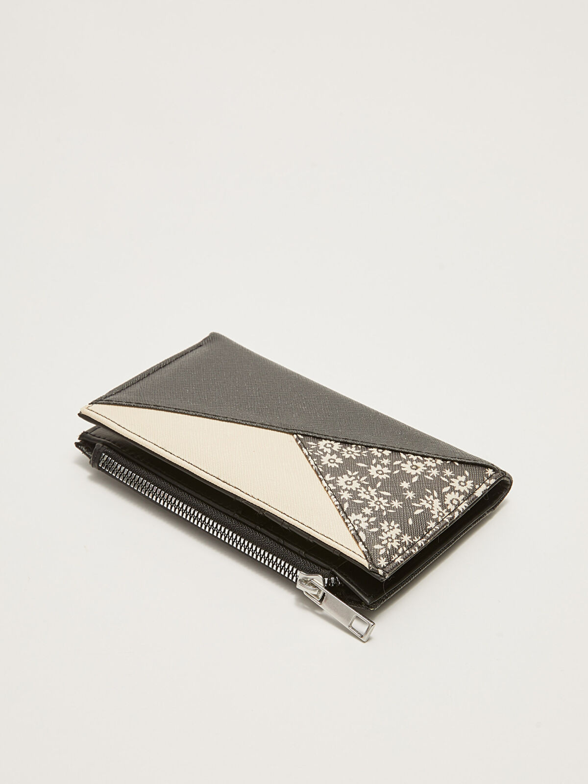 Deri Görünümlü Renk Bloklu Kadın Cüzdan