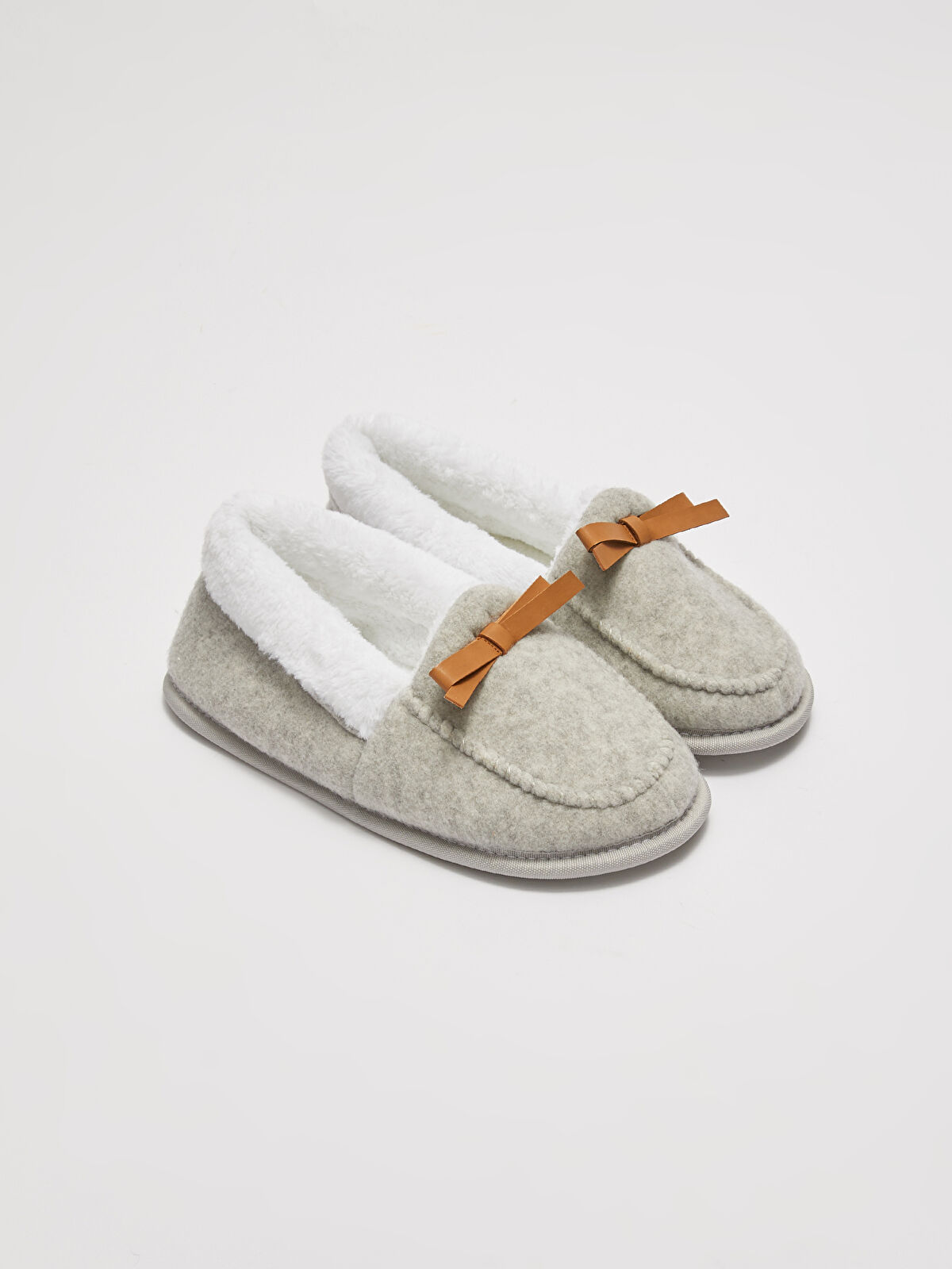 Fiyonk Detaylı Kadın Keçe Ev Terliği