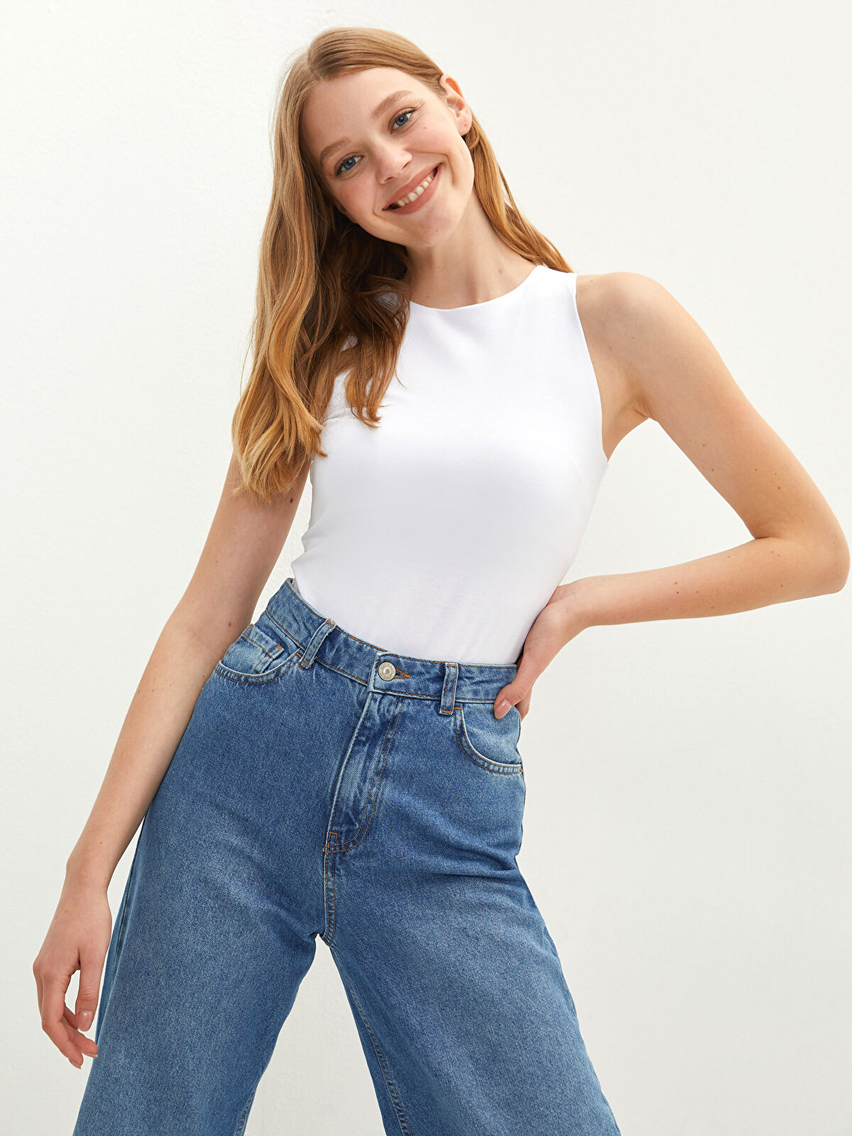 LCW BASIC Bisiklet Yaka Düz Çıt Çıtlı Kadın Bodysuit LCW BASIC Bisiklet Yaka Düz Çıt Çıtlı Kadın Bodysuit