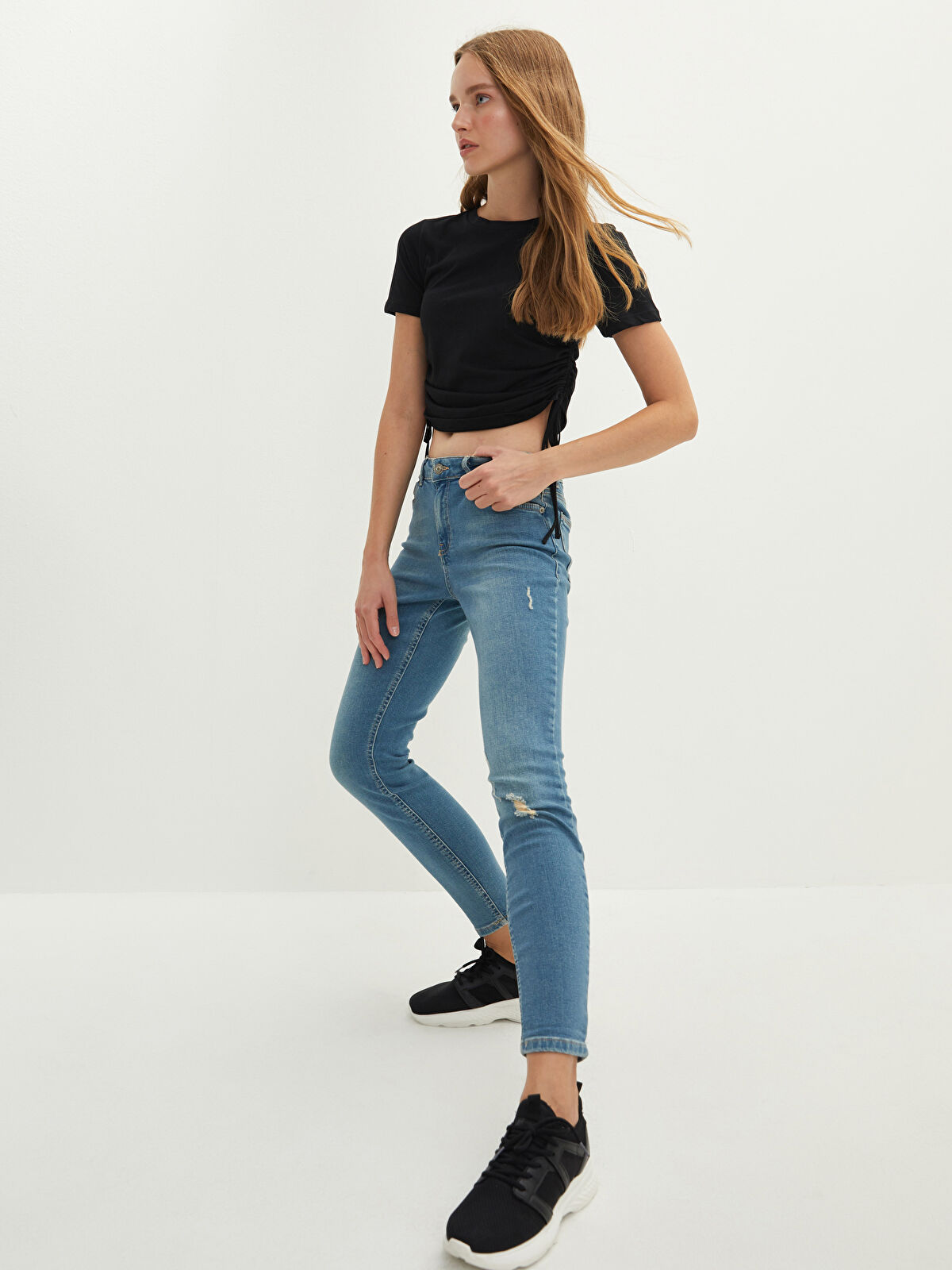 Normal Bel Skinny Fit Cepli Yırtık Detaylı Kadın Rodeo Jean Pantolon Normal Bel Skinny Fit Cepli Yırtık Detaylı Kadın Rodeo Jean Pantolon