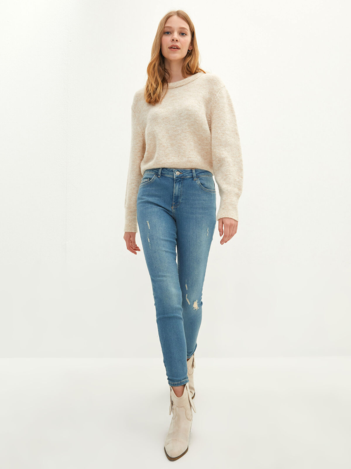 Normal Bel Dar Fit Cepli Yırtık Detaylı Kadın Rodeo Jean Pantolon Normal Bel Dar Fit Cepli Yırtık Detaylı Kadın Rodeo Jean Pantolon