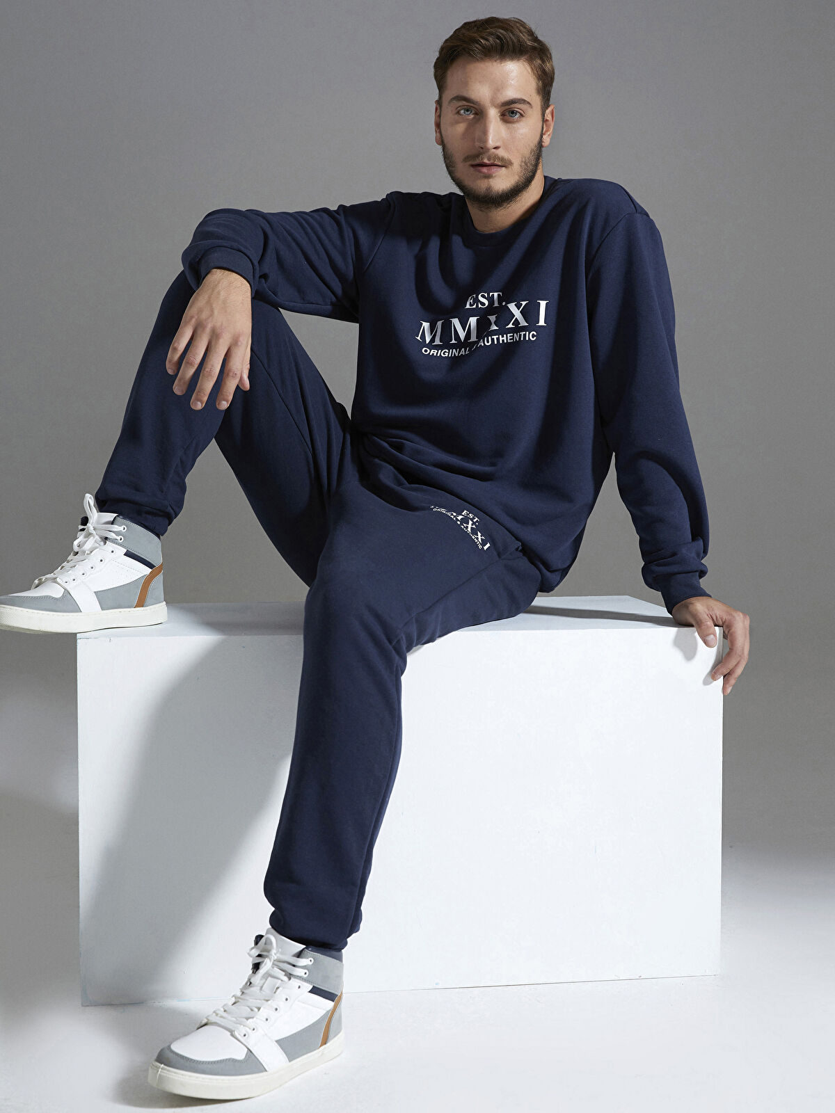 X-SIDE x Berkay Yuvakuran Erkek Jogger Eşofman Altı - Standart Kalıp X-SIDE x Berkay Yuvakuran Erkek Jogger Eşofman Altı - Standart Kalıp