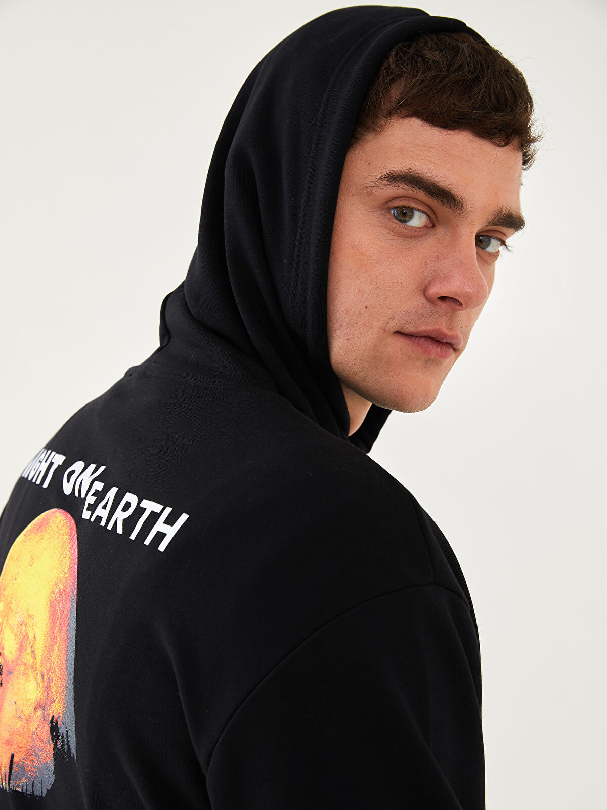 XSIDE Oversize Kapüşonlu Uzun Kollu Baskılı Erkek Sweatshirt