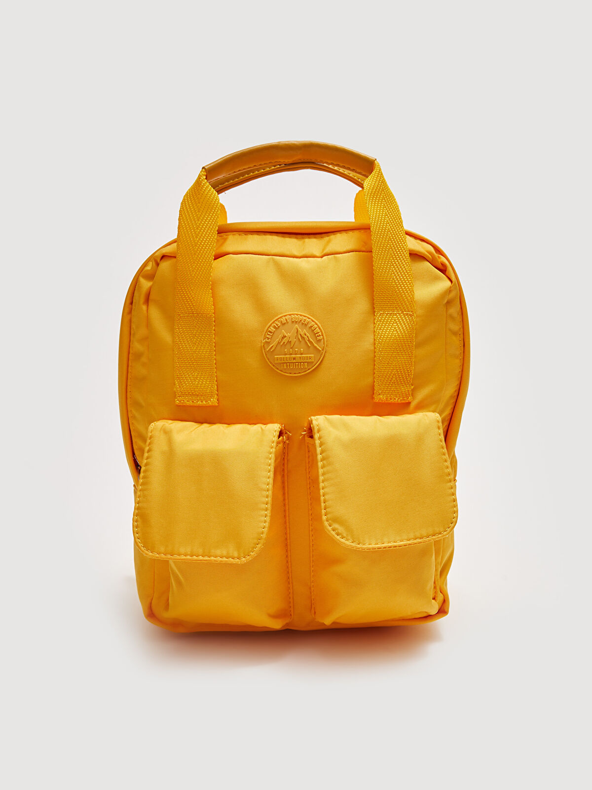 Erkek Çocuk Etiket Detaylı Sırt Çantası