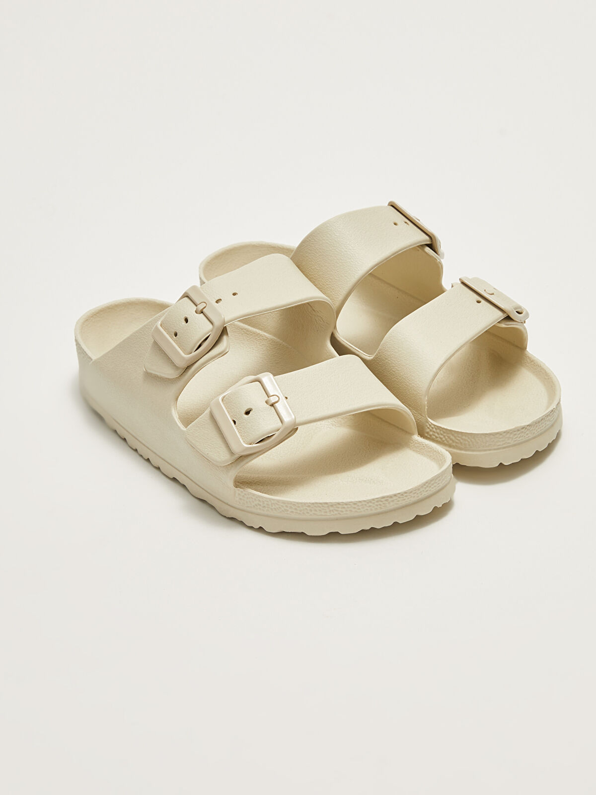 Çift Bantlı Toka Detaylı Kadın Plaj Terliği