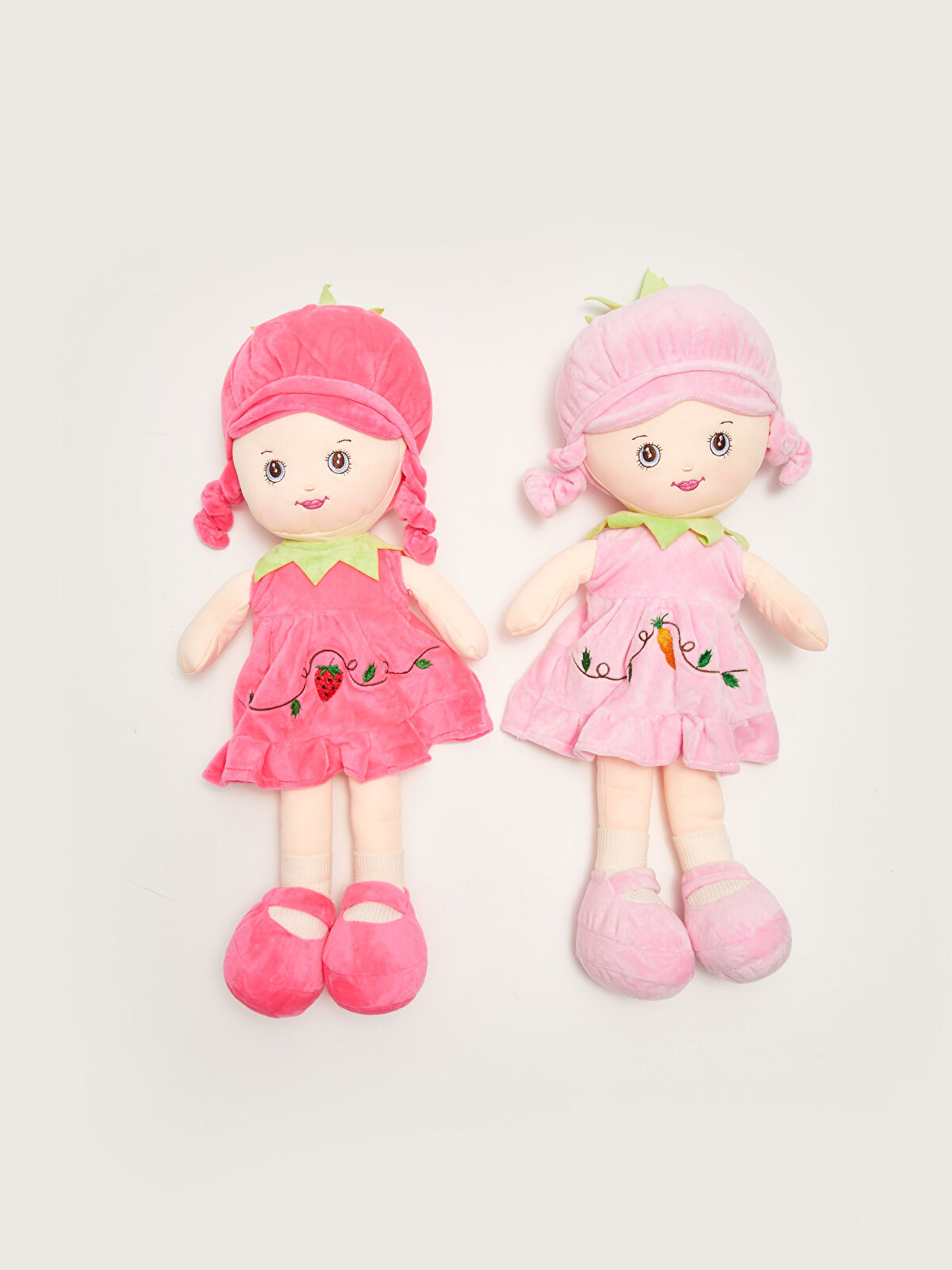 Kız Çocuk Nakışlı Oyuncak Bebek