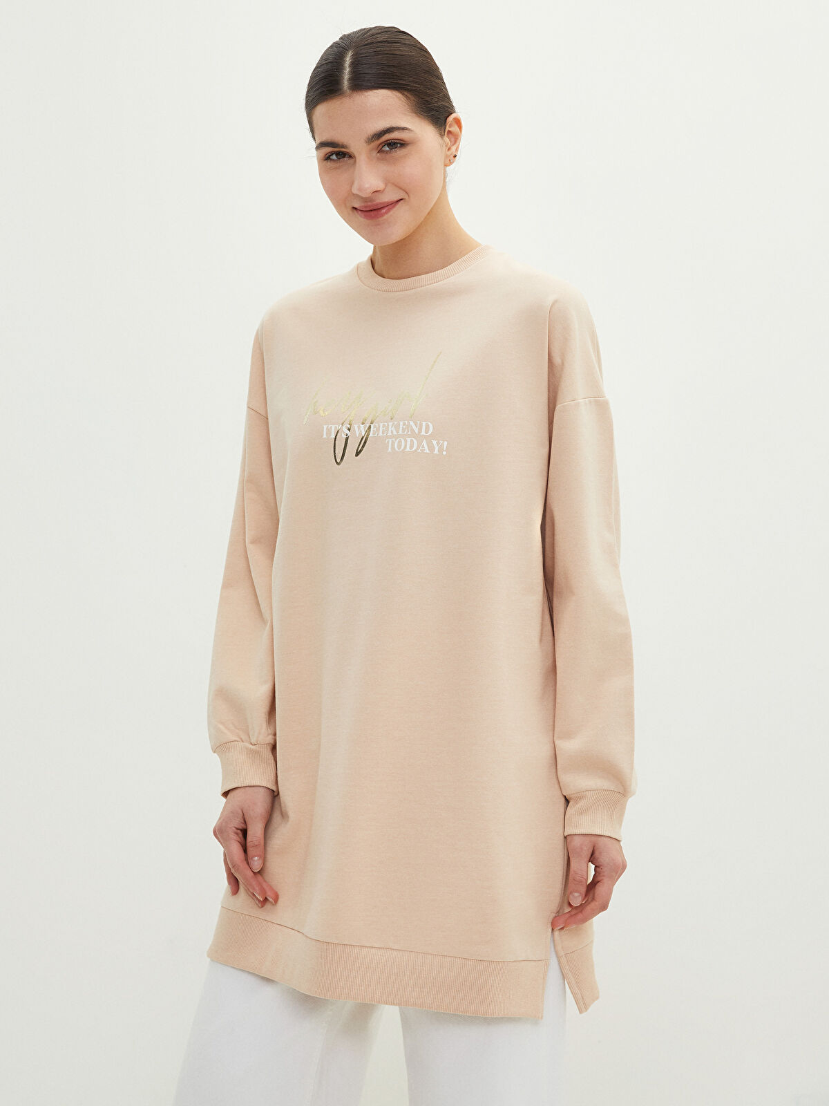 MODEST Bisiklet Yaka Yazı Baskılı Uzun Kollu Oversize Kadın Tunik