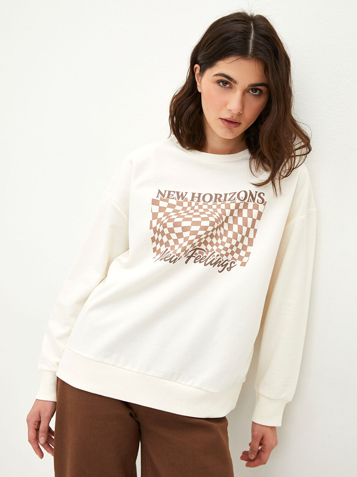 LCW CASUAL Bisiklet Yaka Baskılı Uzun Kollu Kaşkorse Kumaş Kadın Sweatshirt